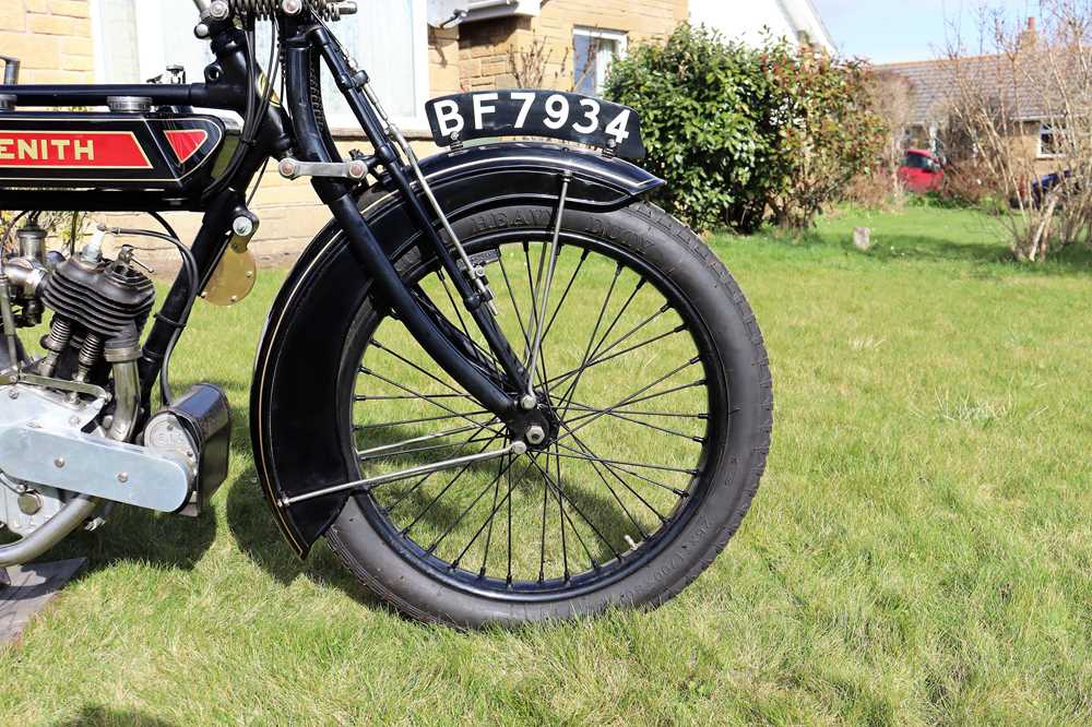 Lot 280 - 1920 Zenith Model C Gradua