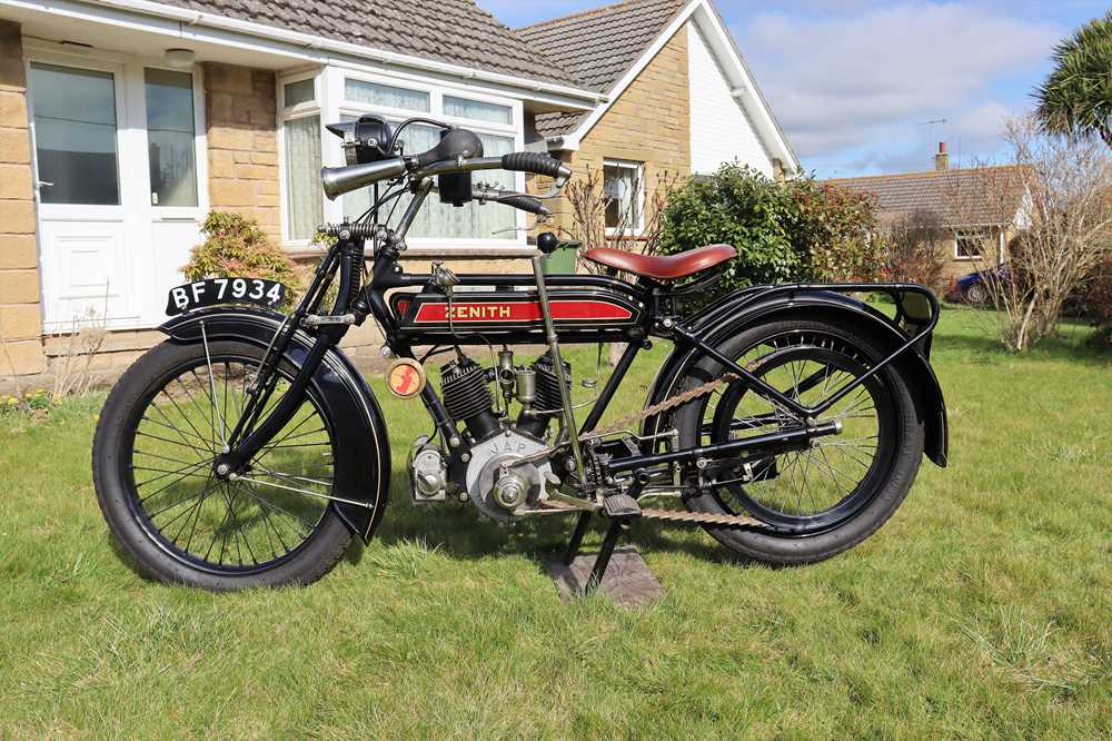 Lot 280 - 1920 Zenith Model C Gradua
