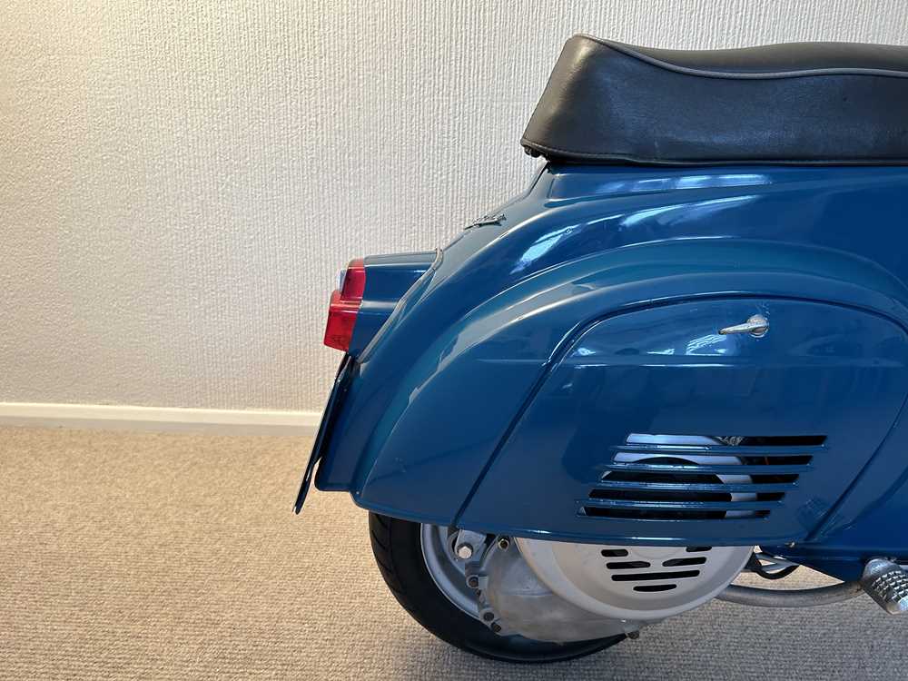 Lot 112 - 1966 Vespa SS90 Super Sprint