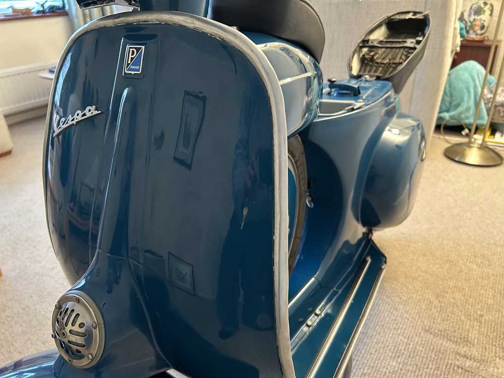 Lot 112 - 1966 Vespa SS90 Super Sprint
