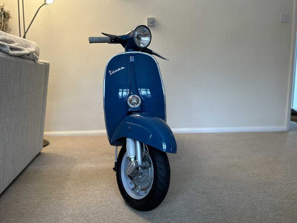 Lot 112 - 1966 Vespa SS90 Super Sprint