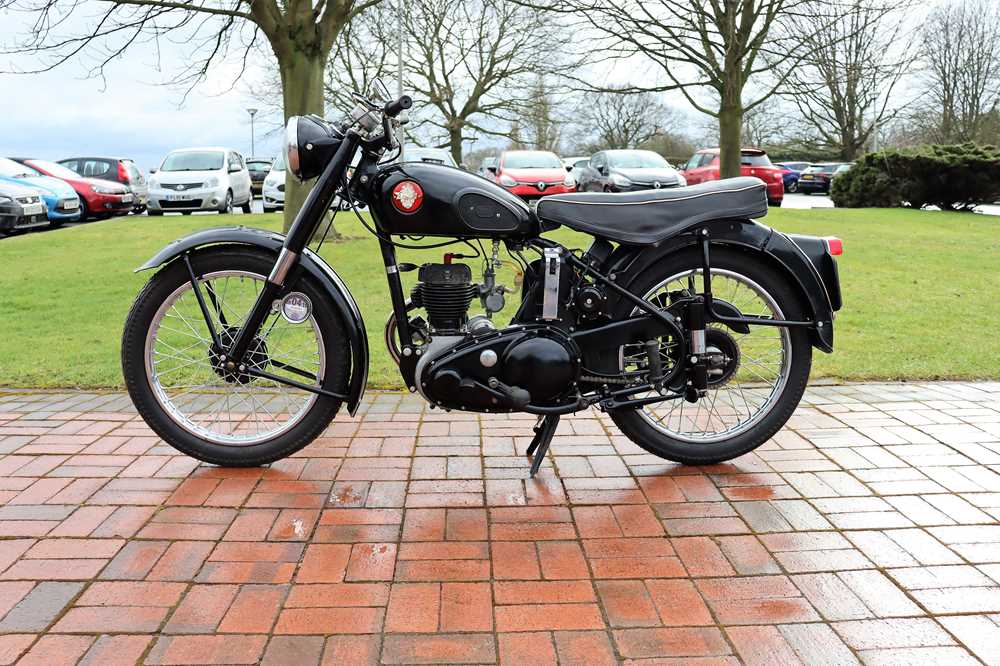 Lot 201 - 1952 BSA C10