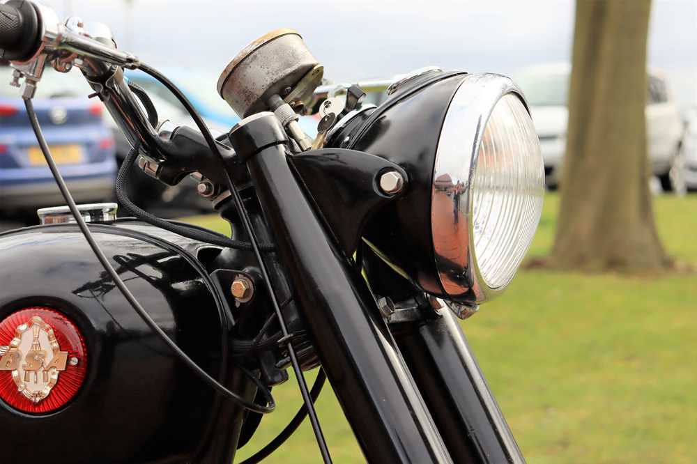 Lot 201 - 1952 BSA C10