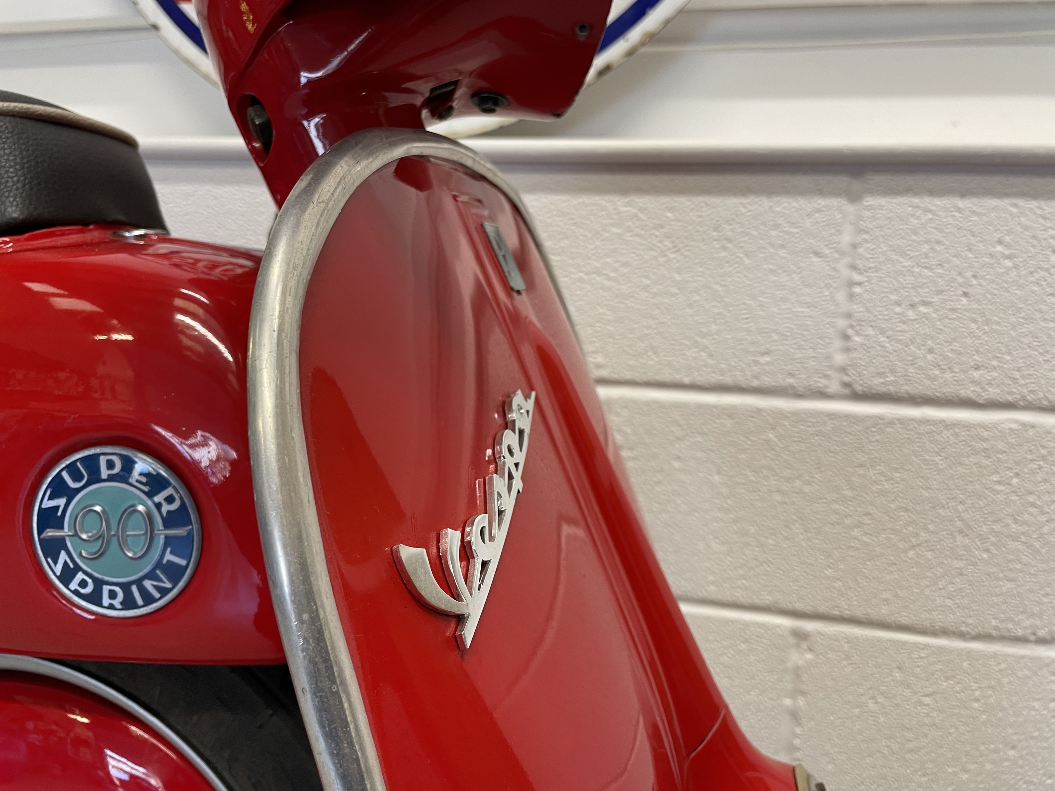 Lot 109 - 1970 Vespa SS90 Super Sprint