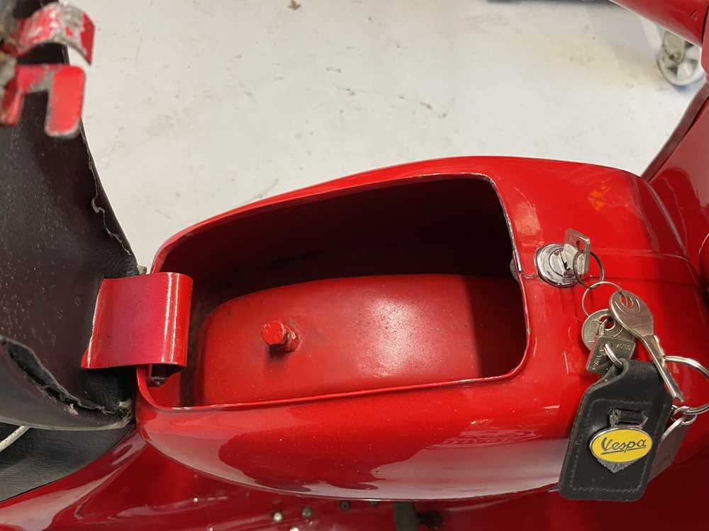 Lot 109 - 1970 Vespa SS90 Super Sprint