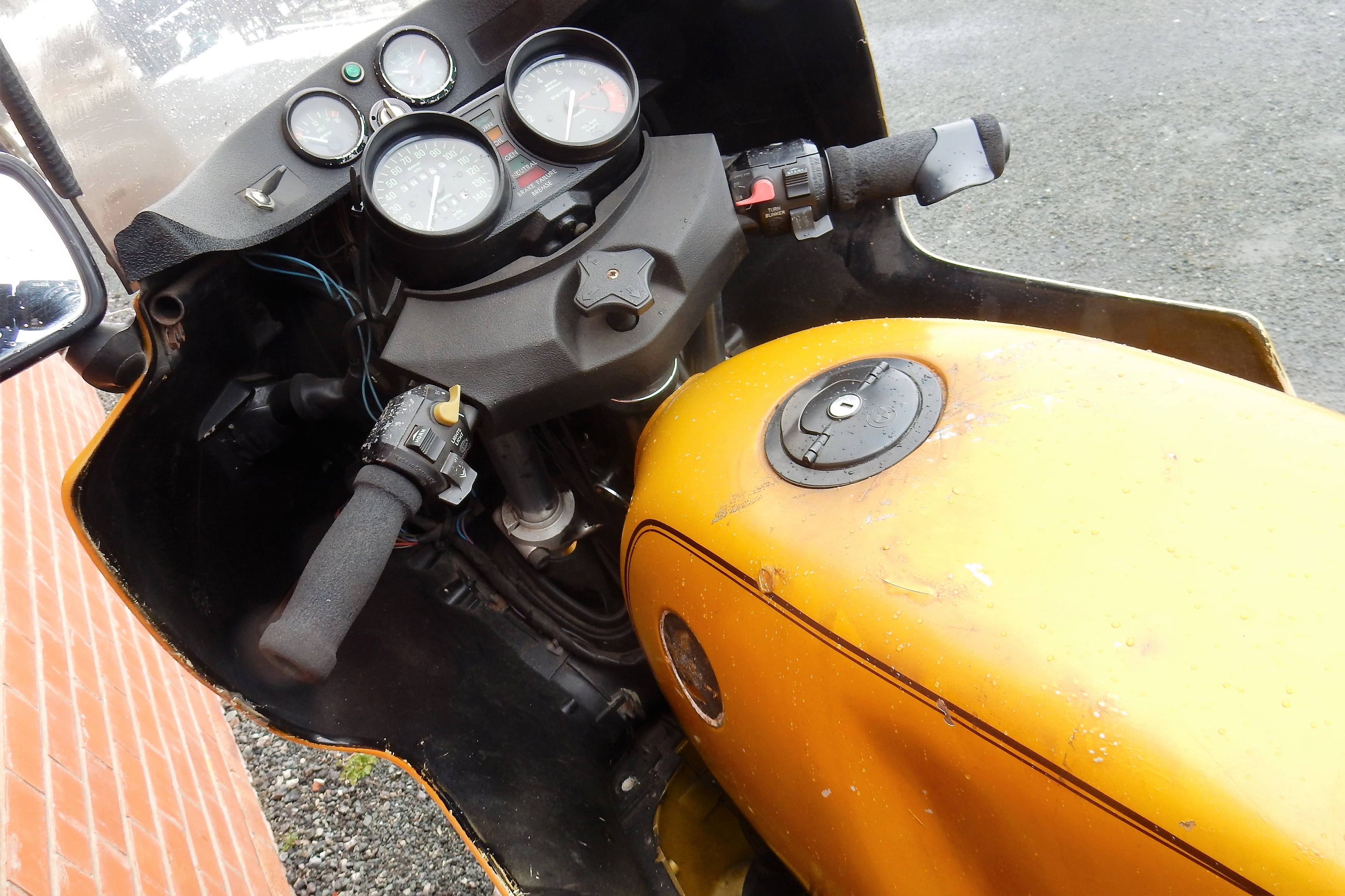 Lot 220 - 1978 BMW R100S