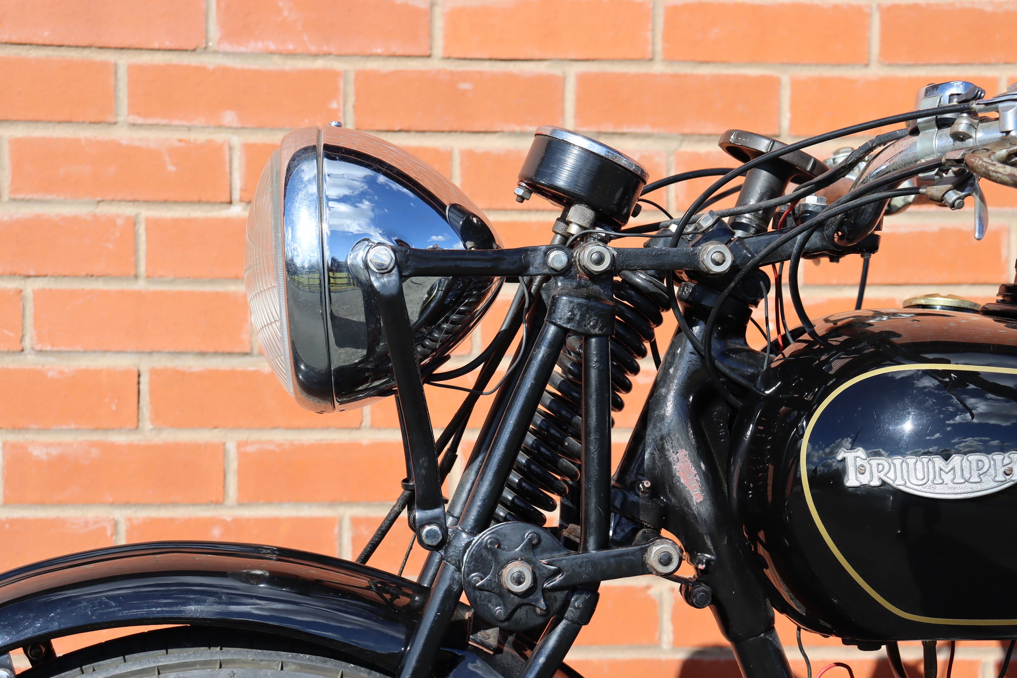 Lot 244 - 1939 Triumph 3S