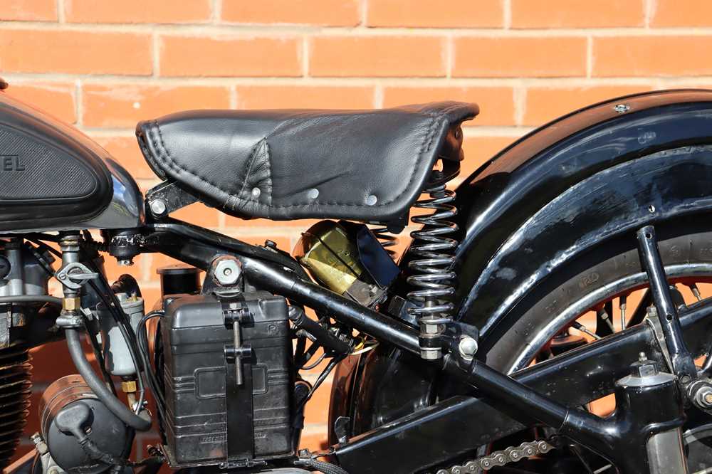 Lot 222 - 1938 Ariel Red Hunter 350