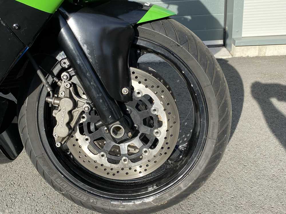Lot 263 - 2000 Kawasaki 'Ninja' ZX-9R