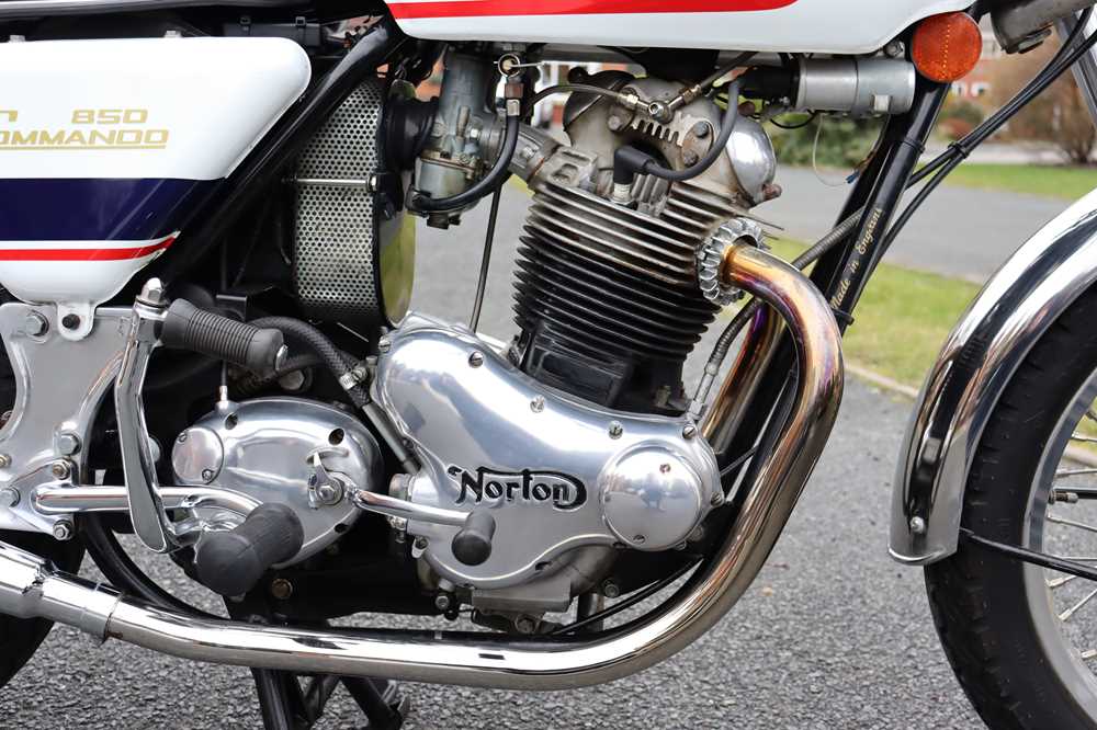 Lot 211 - 1974 Norton Commando 850