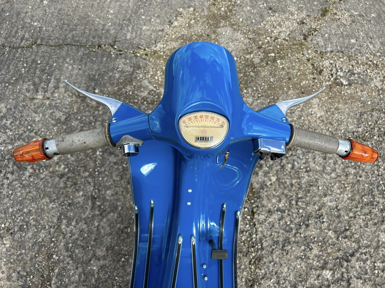 Lot 106 - 1971 Vespa SS90 Super Sprint Mk2