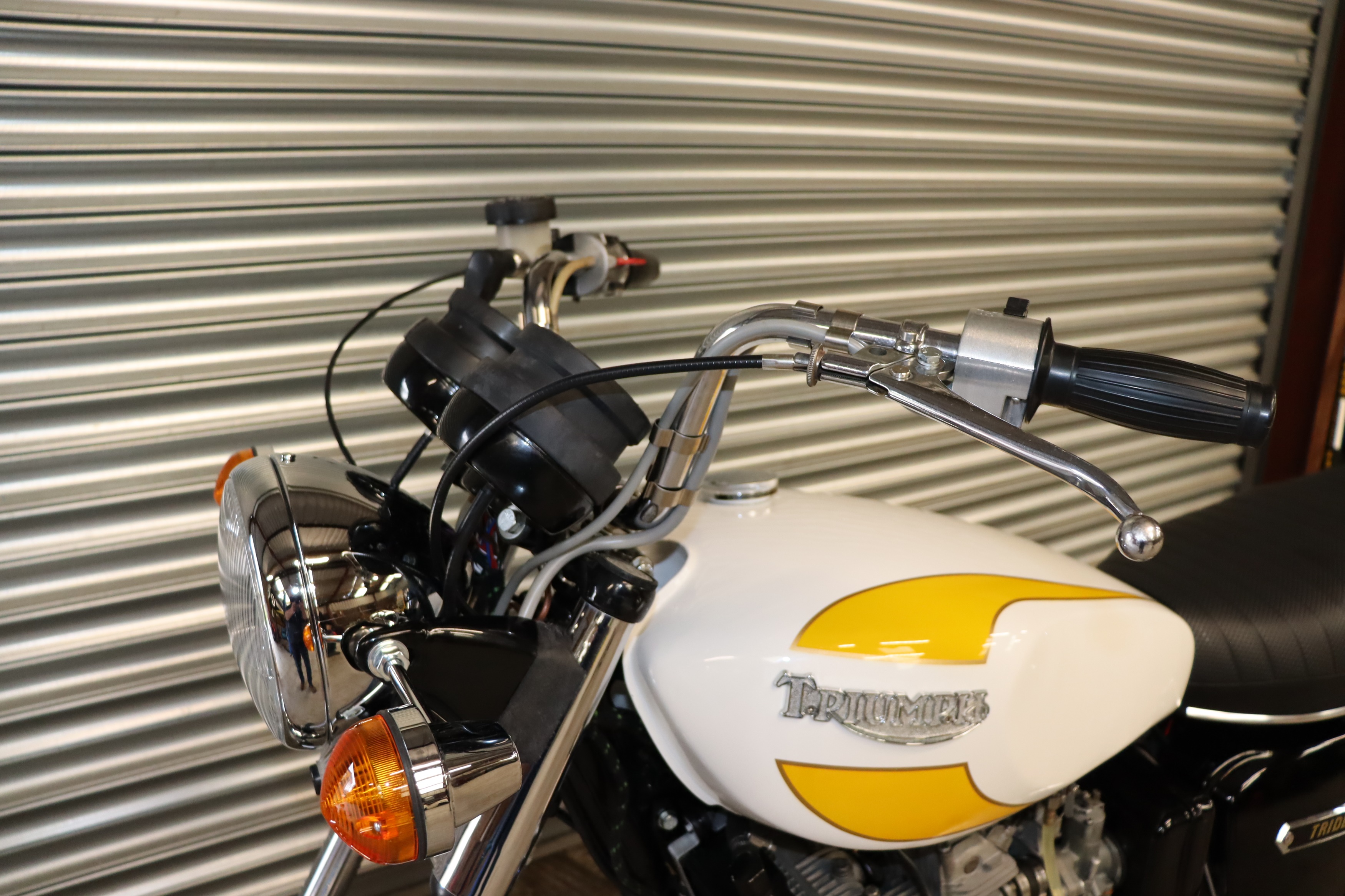 Lot 338 - 1975 Triumph T160