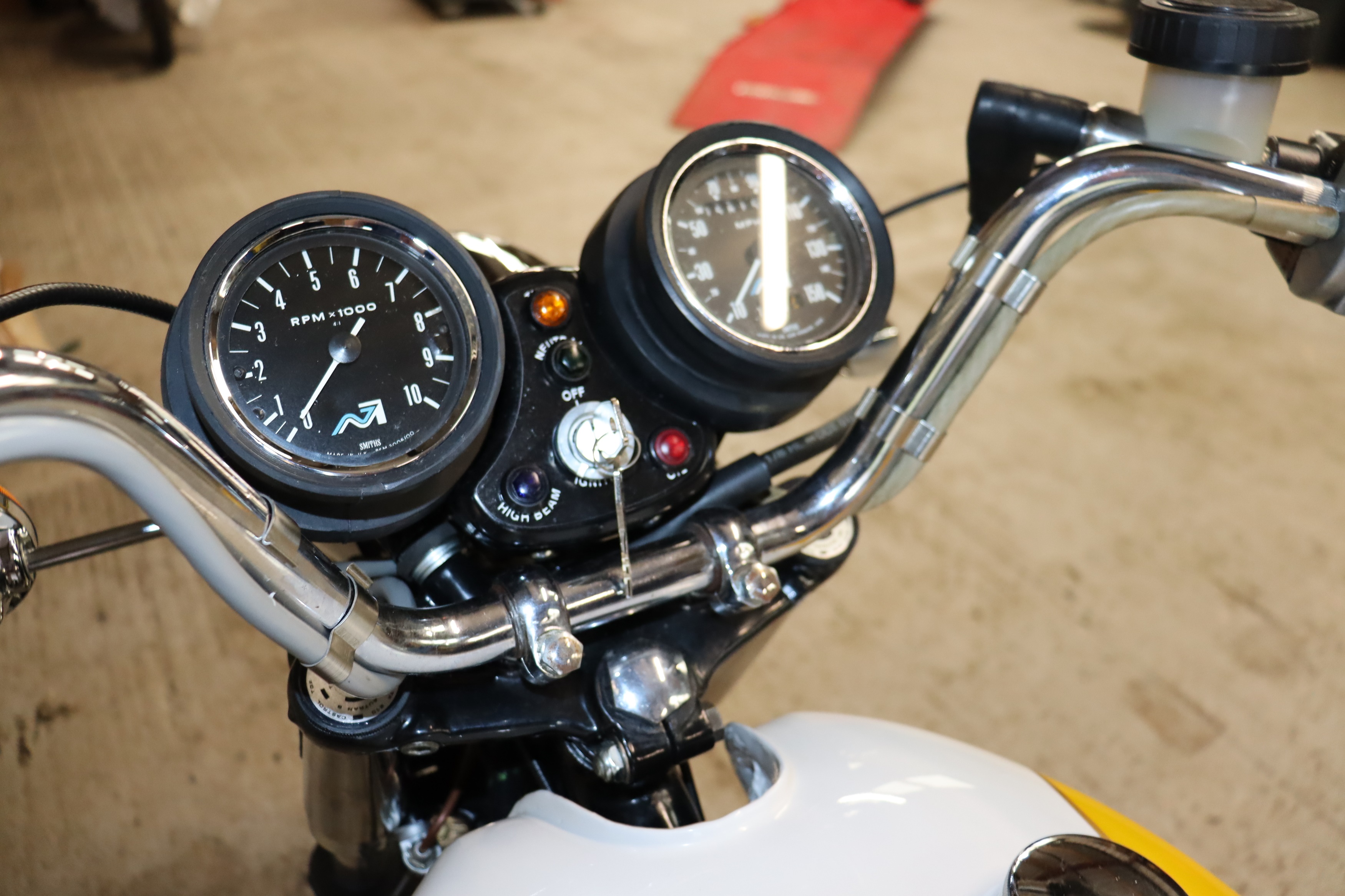 Lot 338 - 1975 Triumph T160
