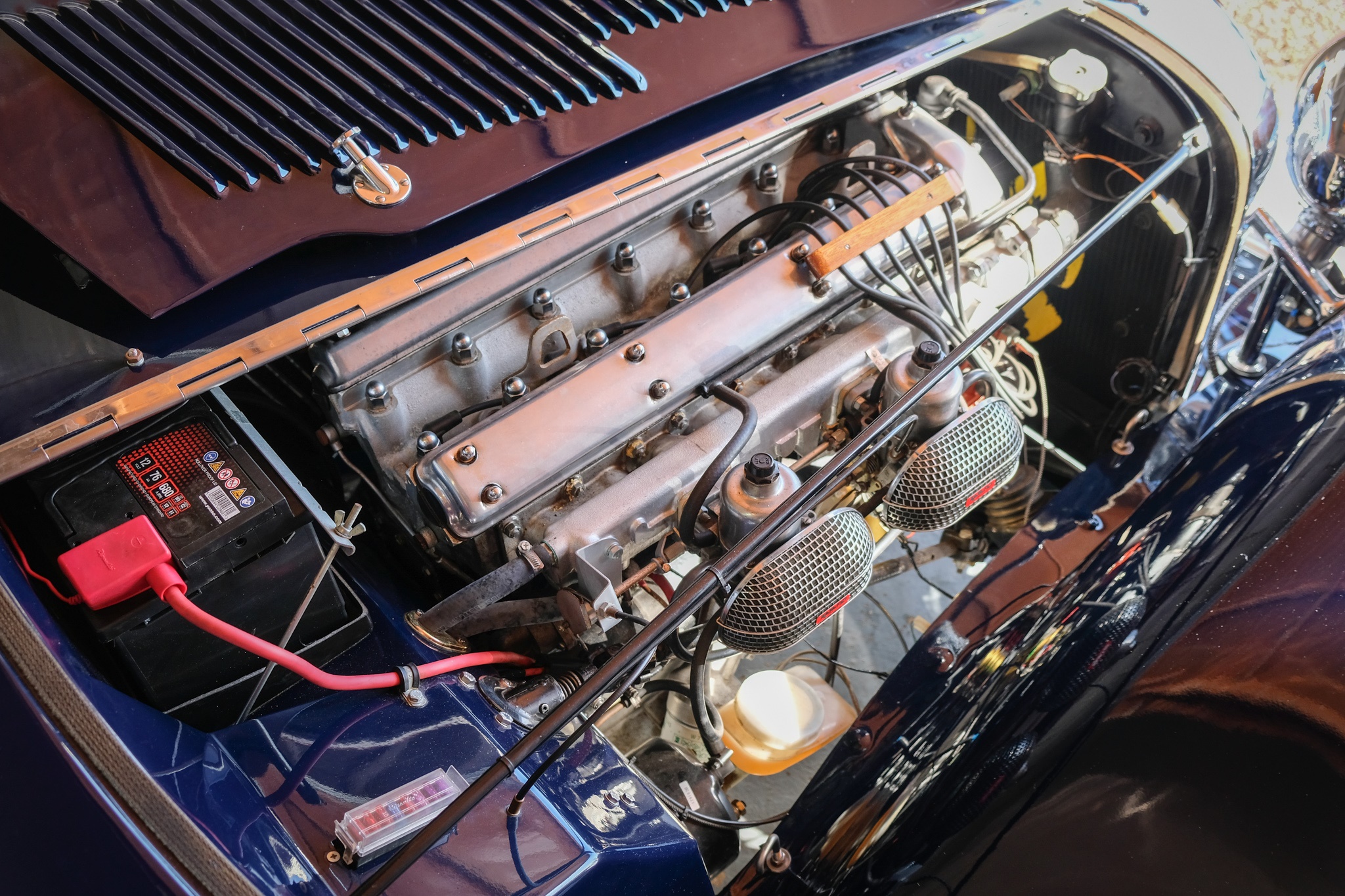 Lot 14 - 2011 Suffolk SS100