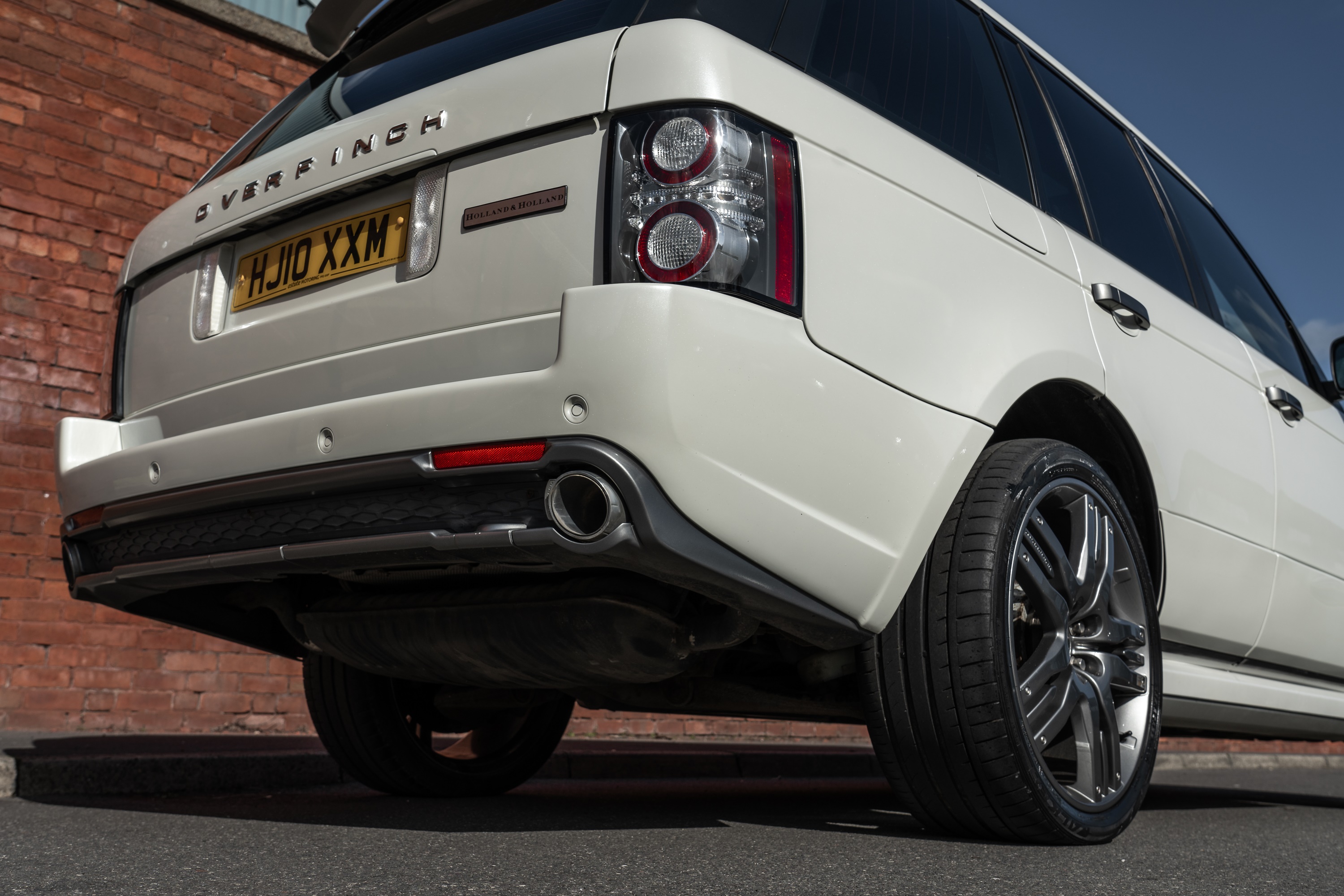 Lot 18 - 2010 Range Rover Vogue Overfinch Holland