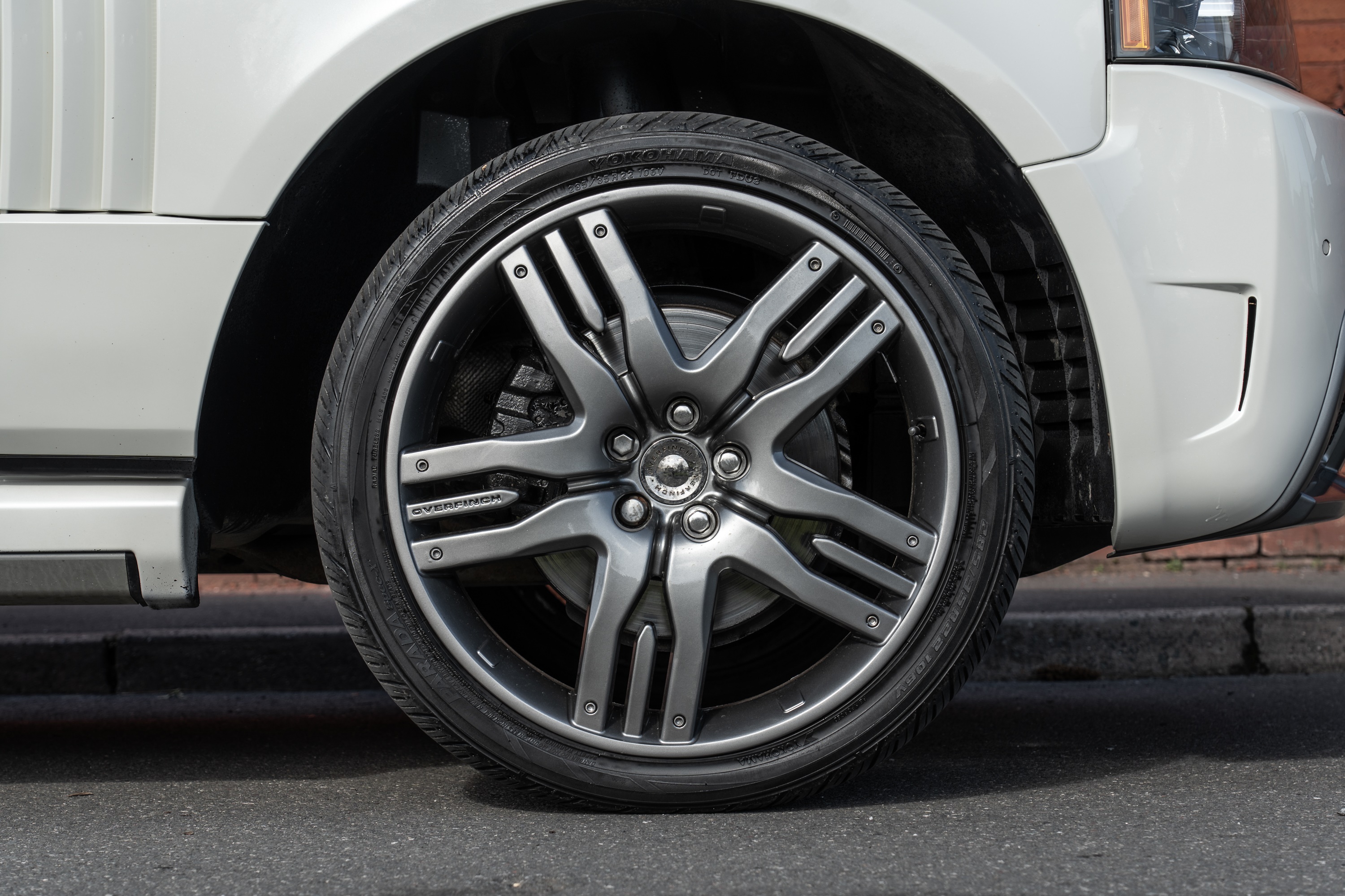 Lot 18 - 2010 Range Rover Vogue Overfinch Holland