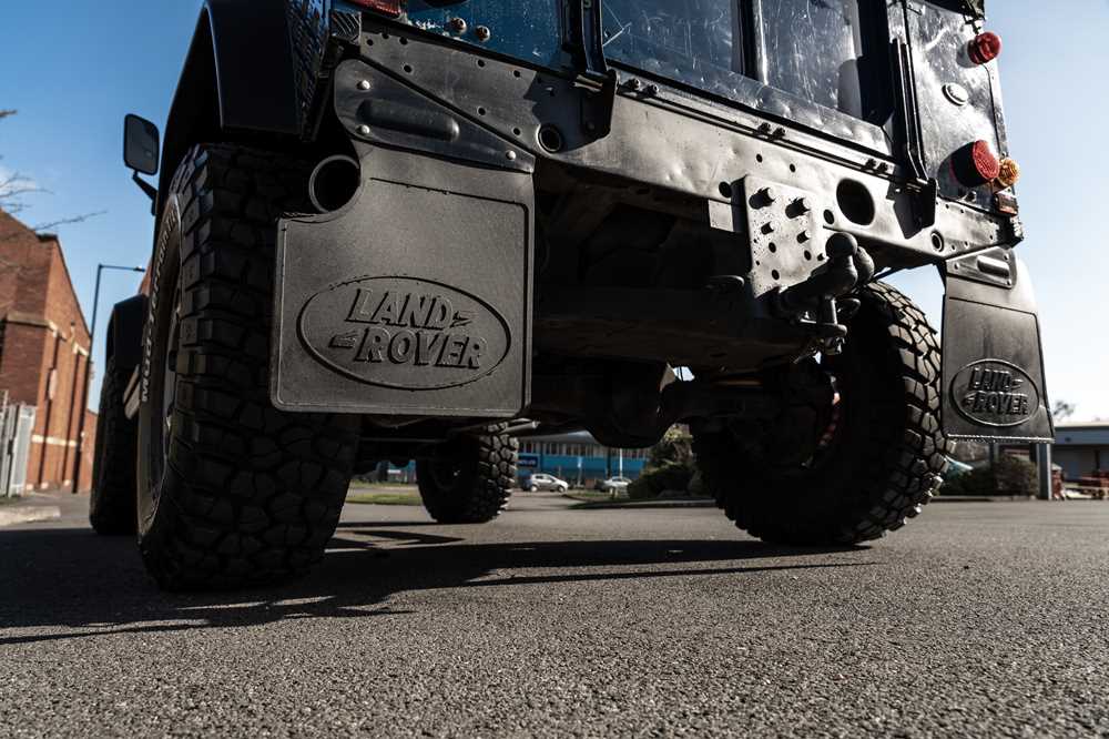 Lot 6 - 2003 Land Rover Defender 90 TD5