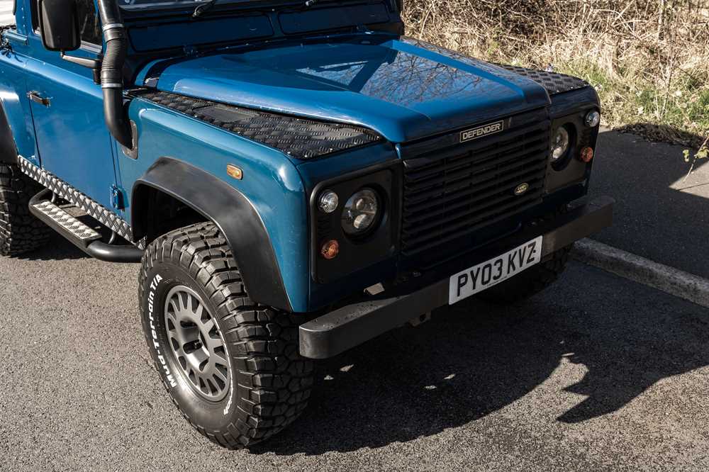 Lot 6 - 2003 Land Rover Defender 90 TD5