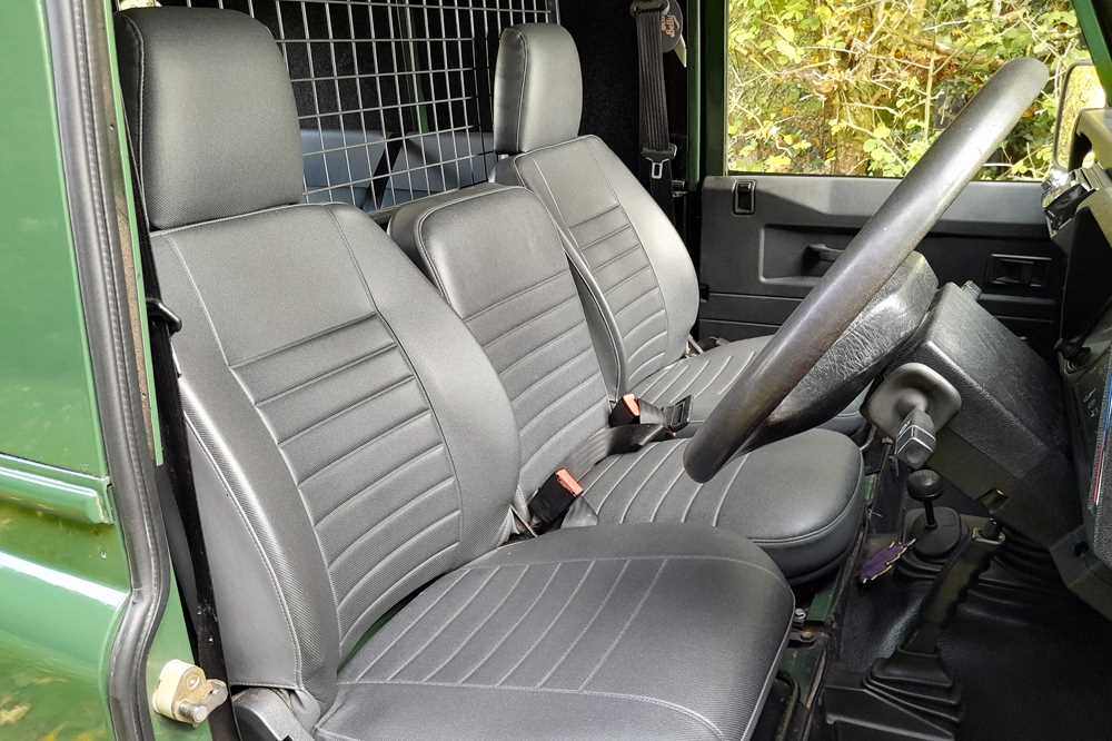 Lot 80 - 1996 Land Rover Defender 90 TDi