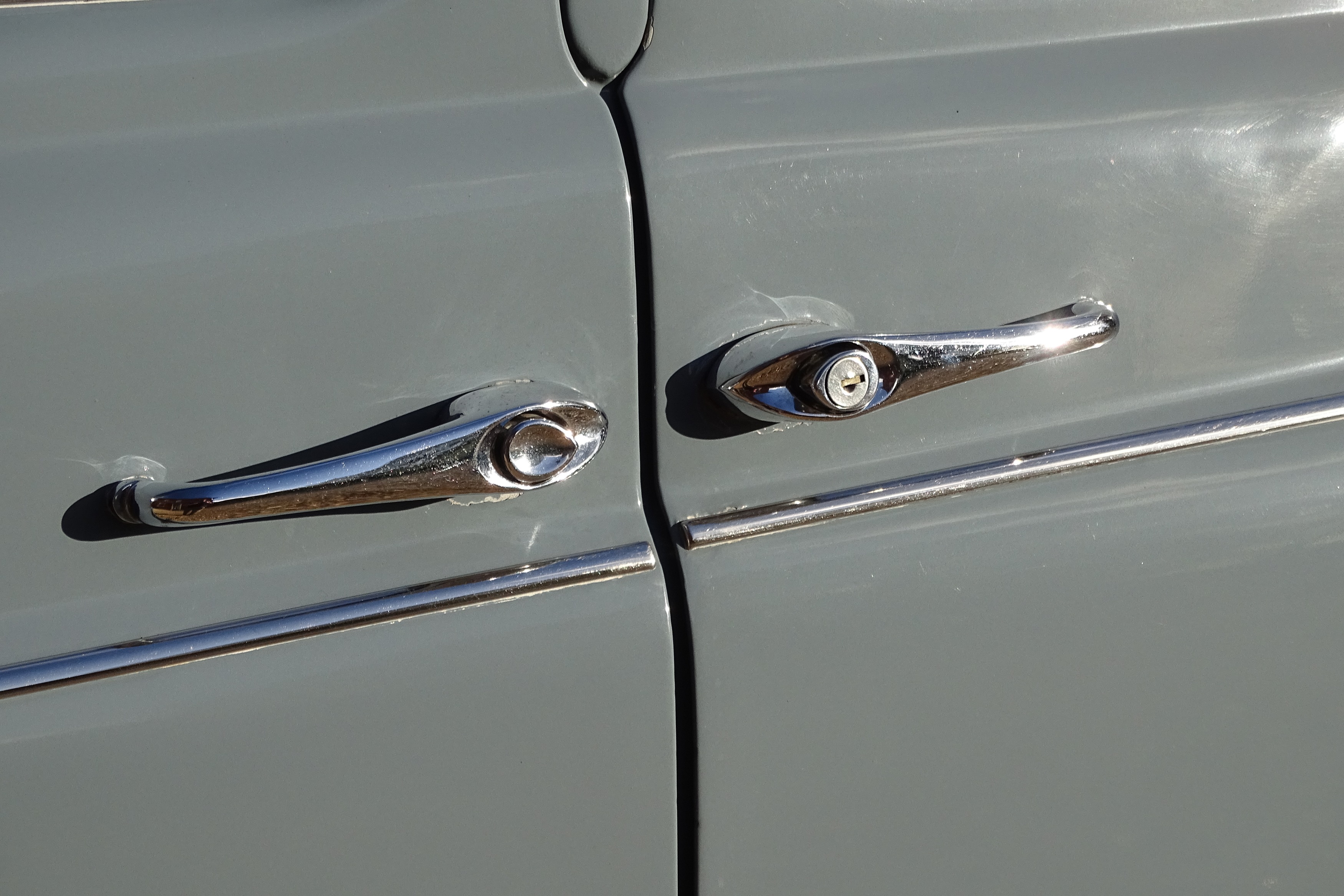 Lot 53 - 1962 Rover P4 95