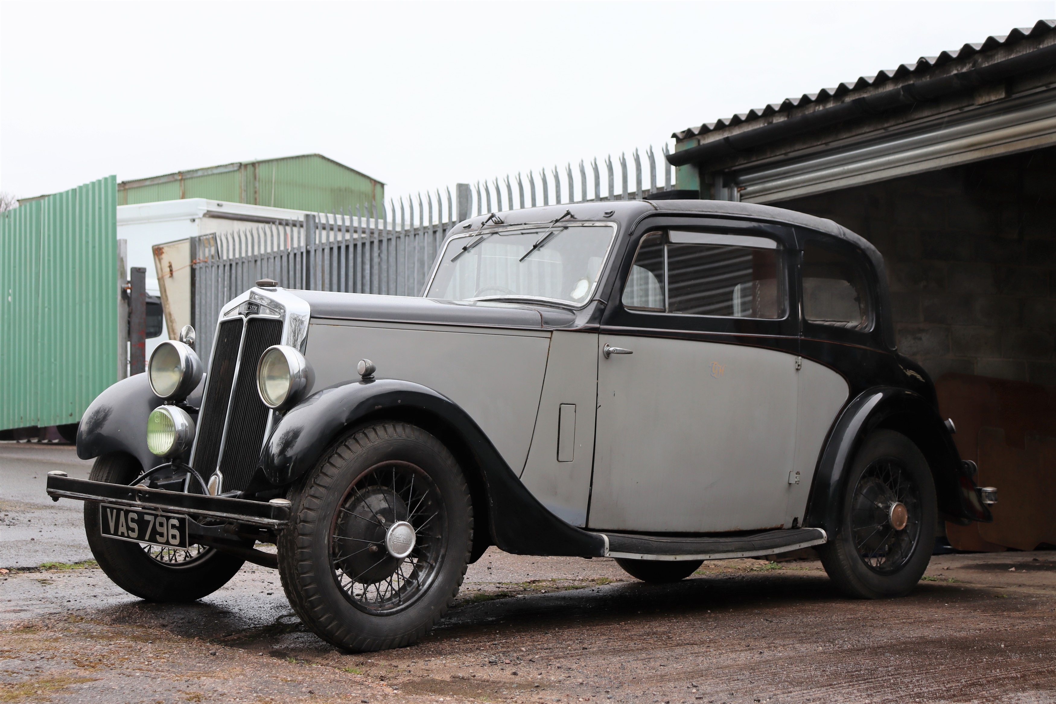 Lot 86 - 1936 Lanchester Ten Sports Saloon