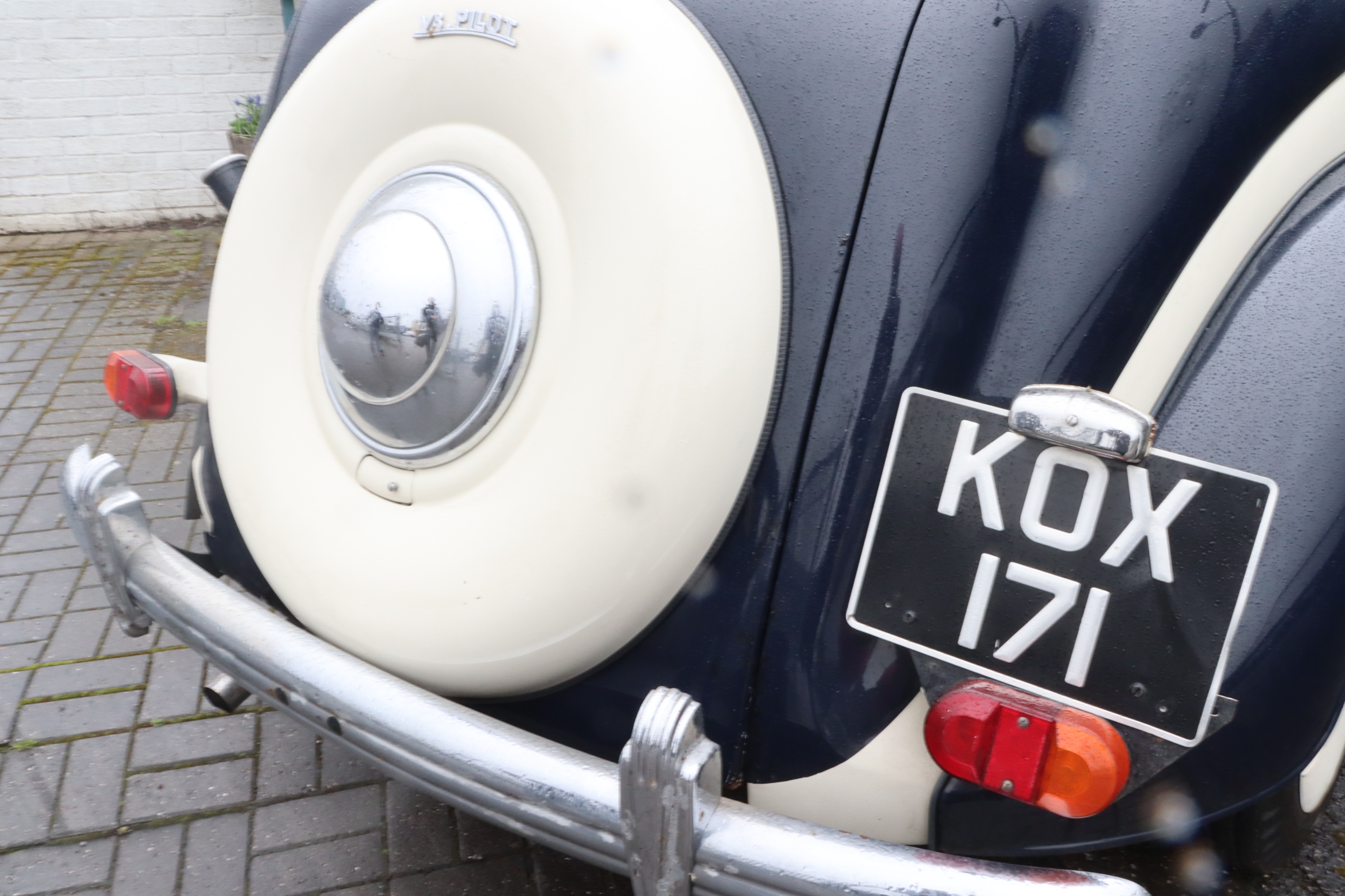 Lot 79 - 1950 Ford V8 Pilot