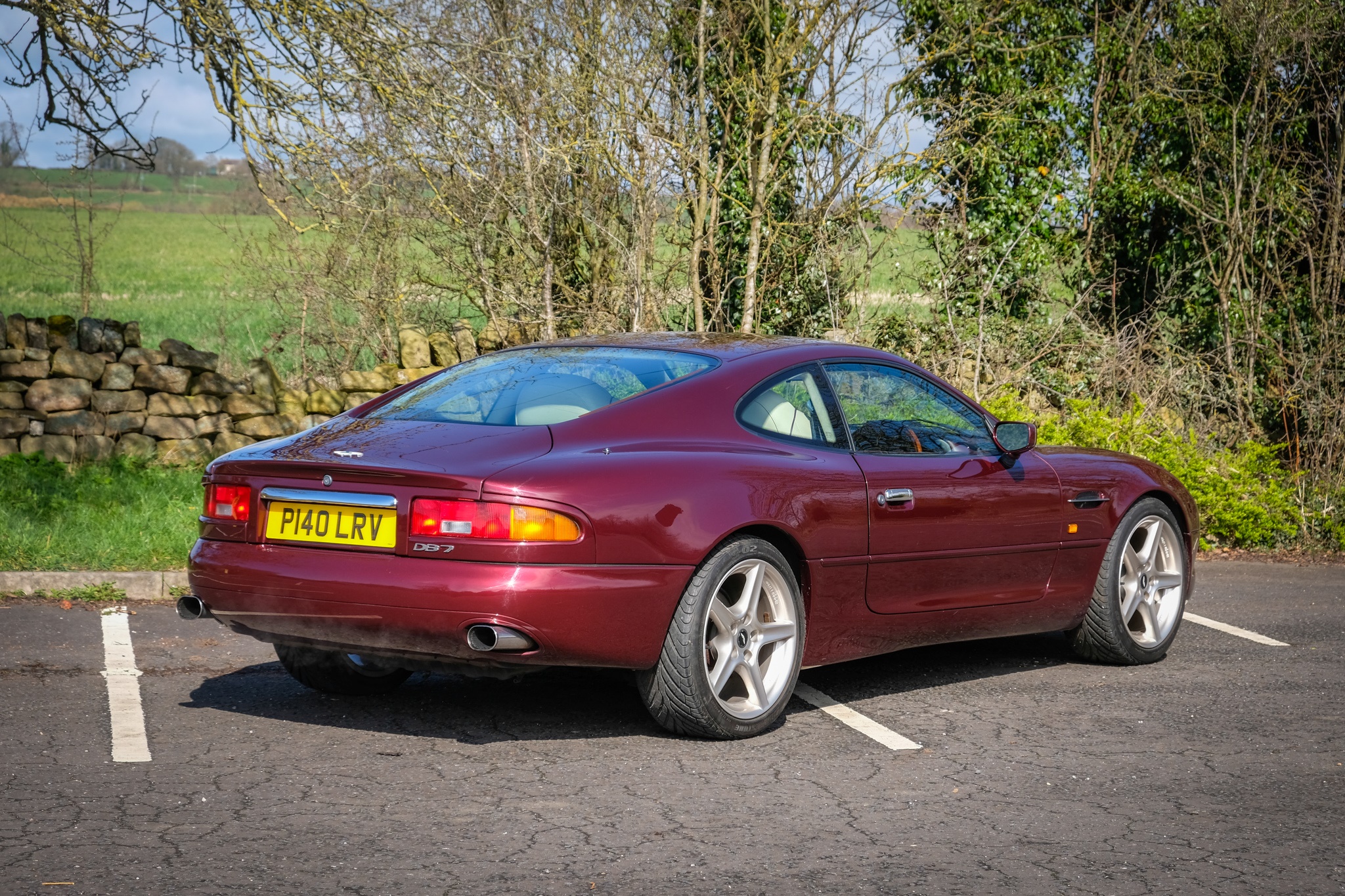 Lot 70 - 1997 Aston Martin DB7 Coupe