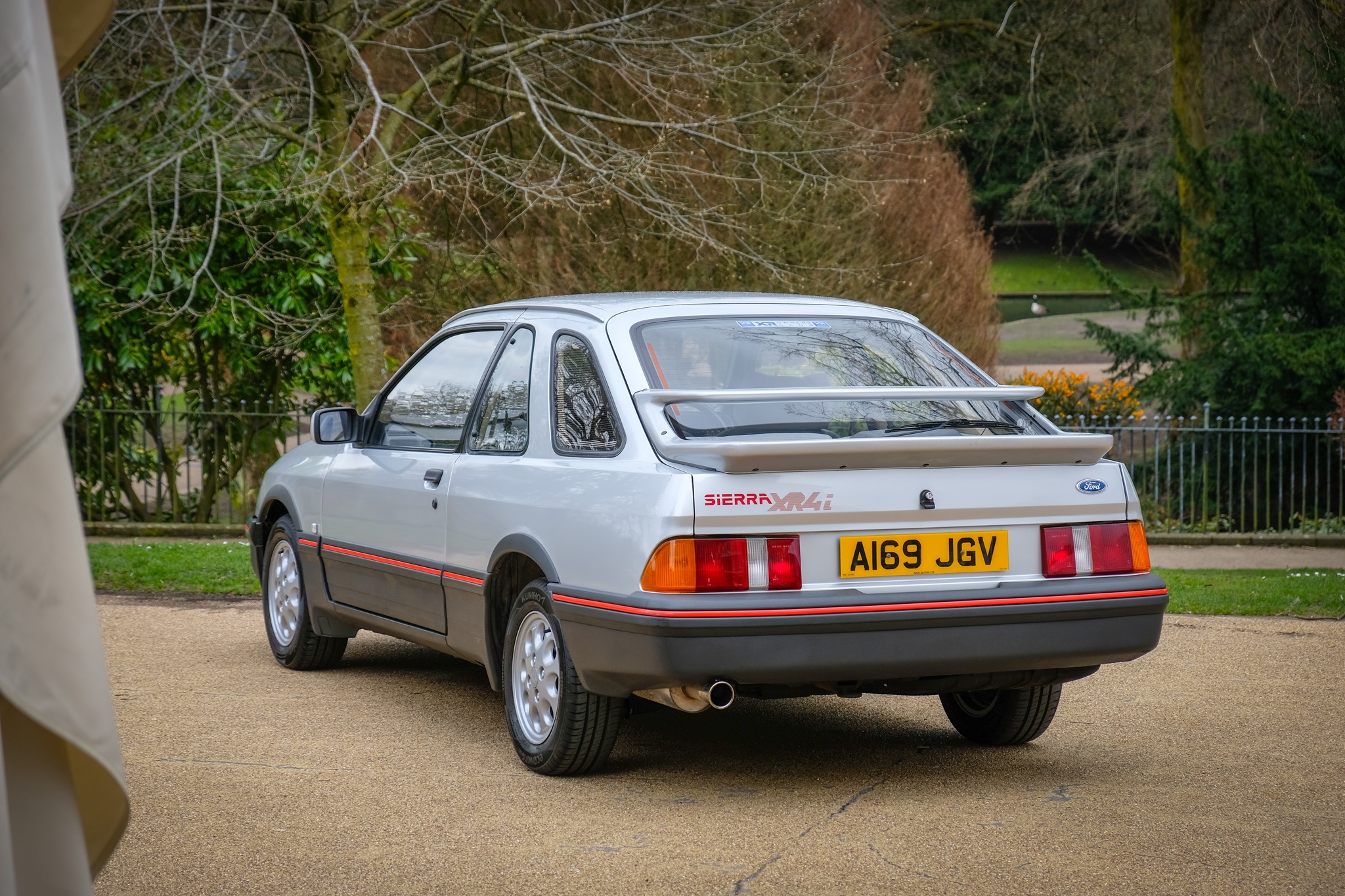 Lot 65 - 1984 Ford Sierra XR4i