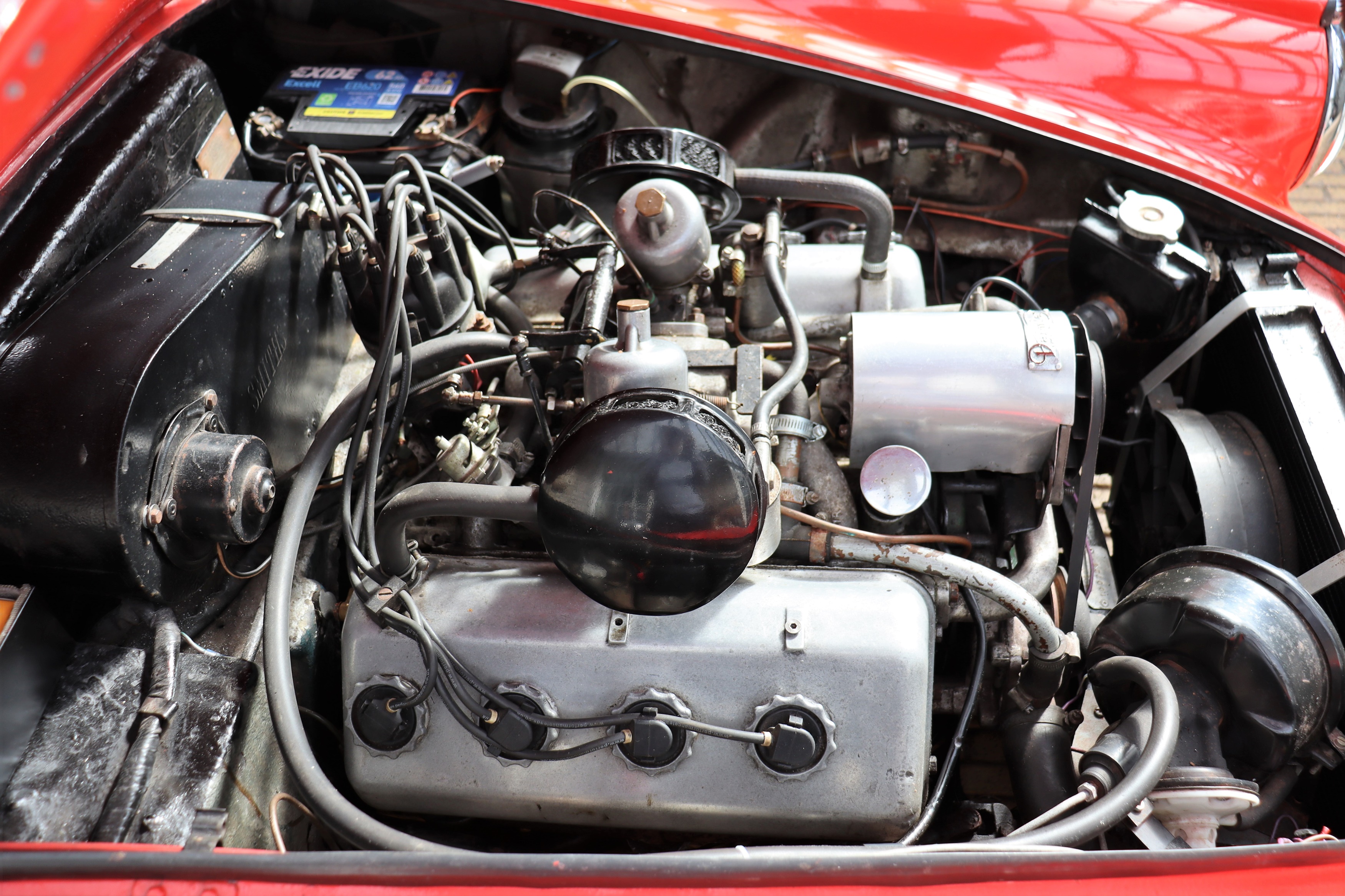 Lot 72 - 1960 Daimler SP250 Dart