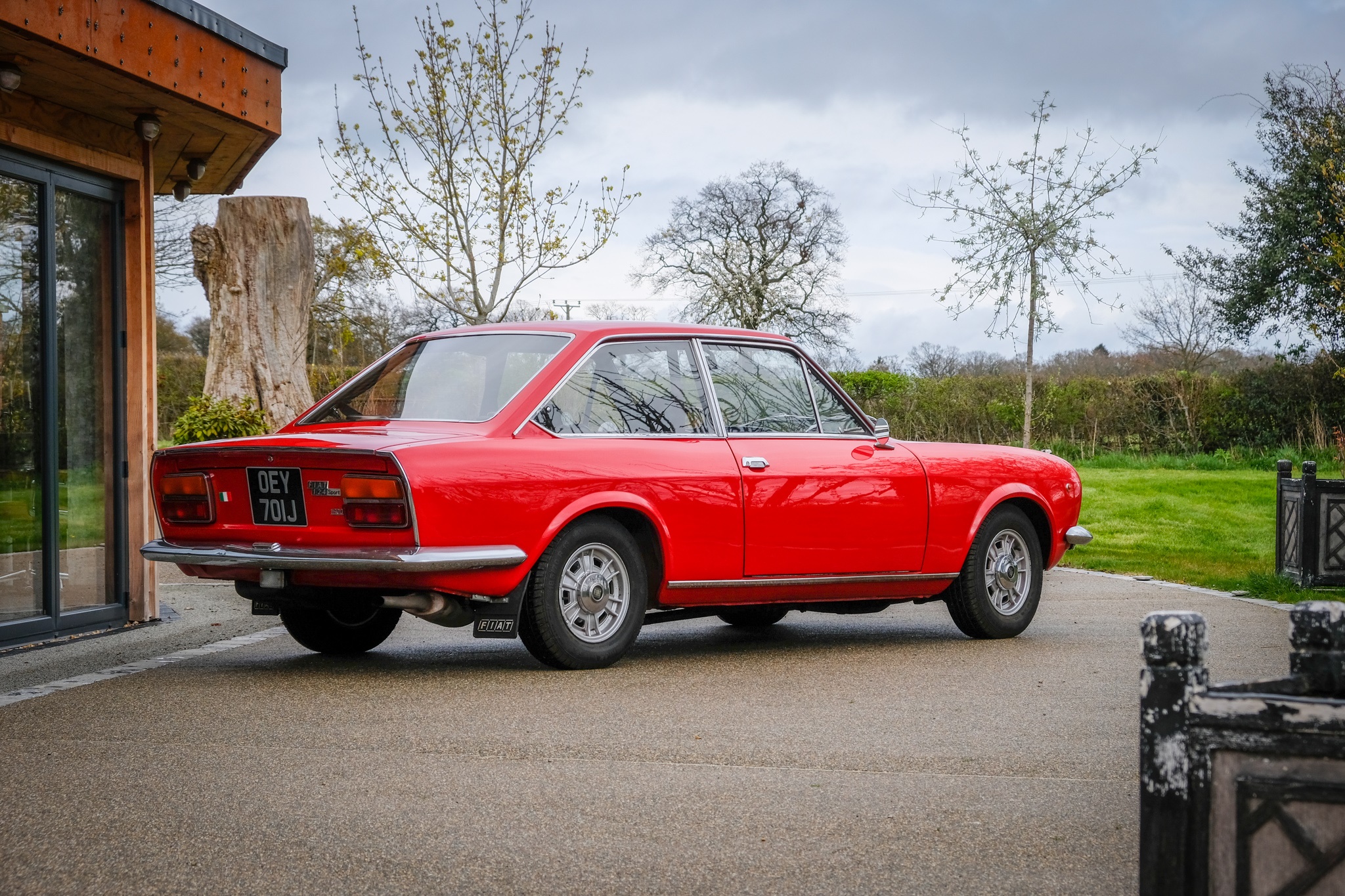 Lot 49 - 1971 Fiat 124 Sport Coupé