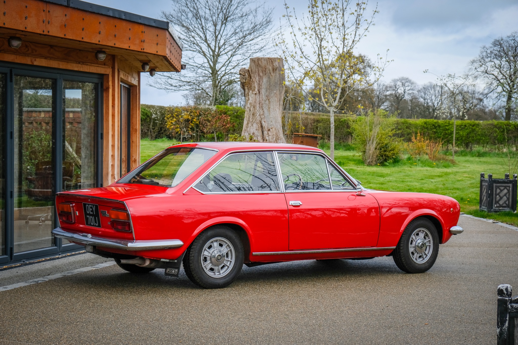 Lot 49 - 1971 Fiat 124 Sport Coupé