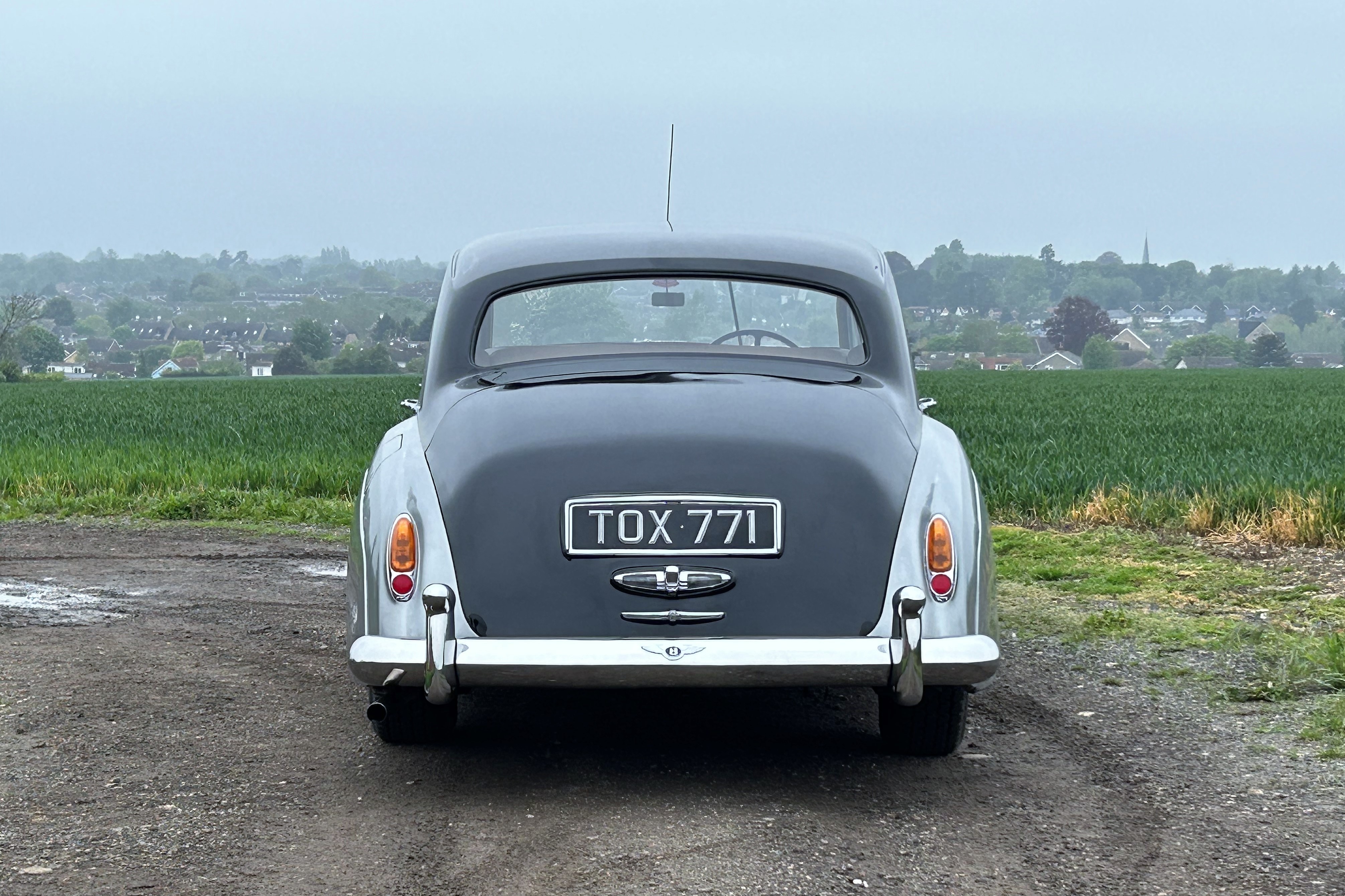 Lot 41 - 1956 Bentley S1 Standard Steel Saloon