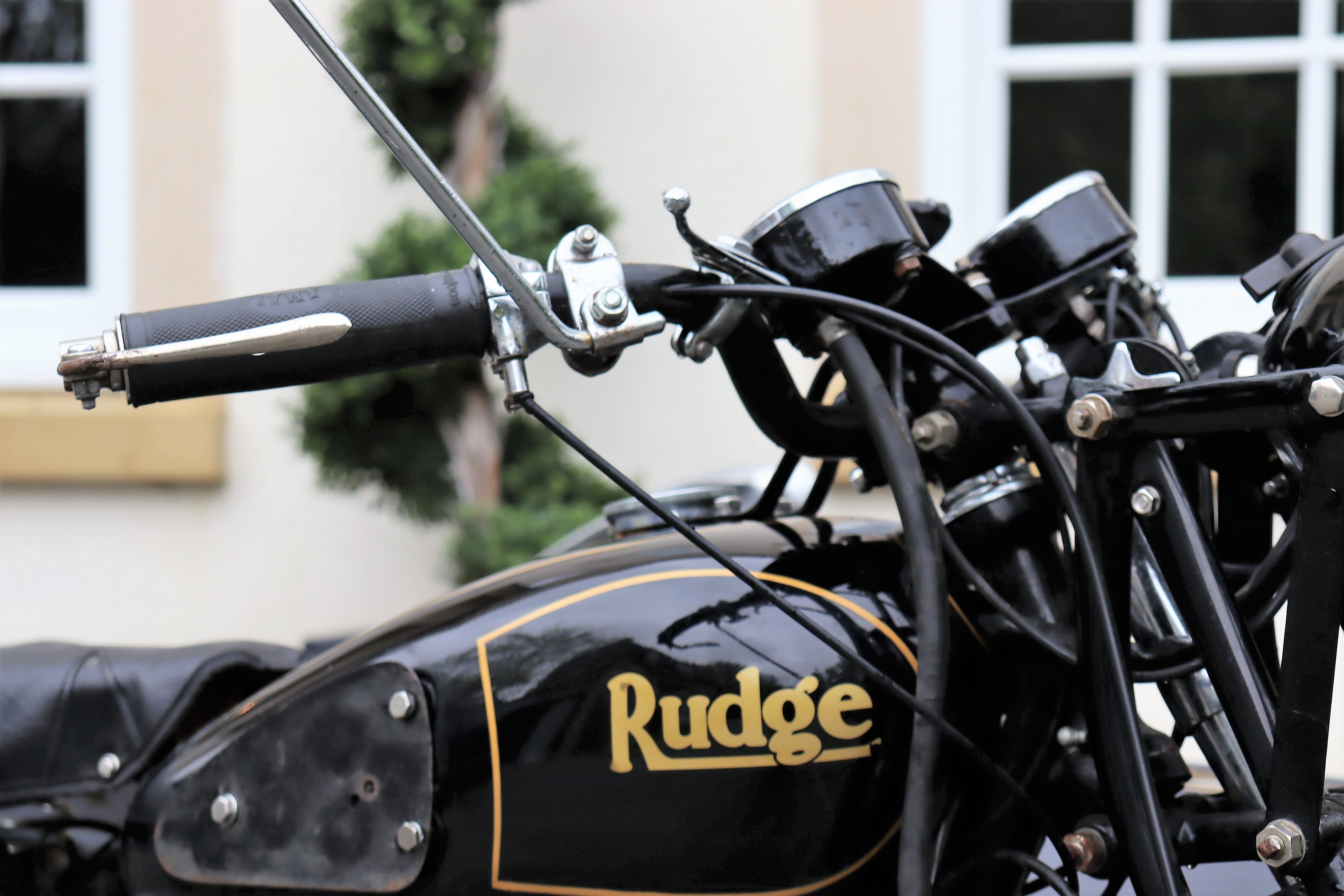 Lot 281 - 1935 Rudge Special Combination