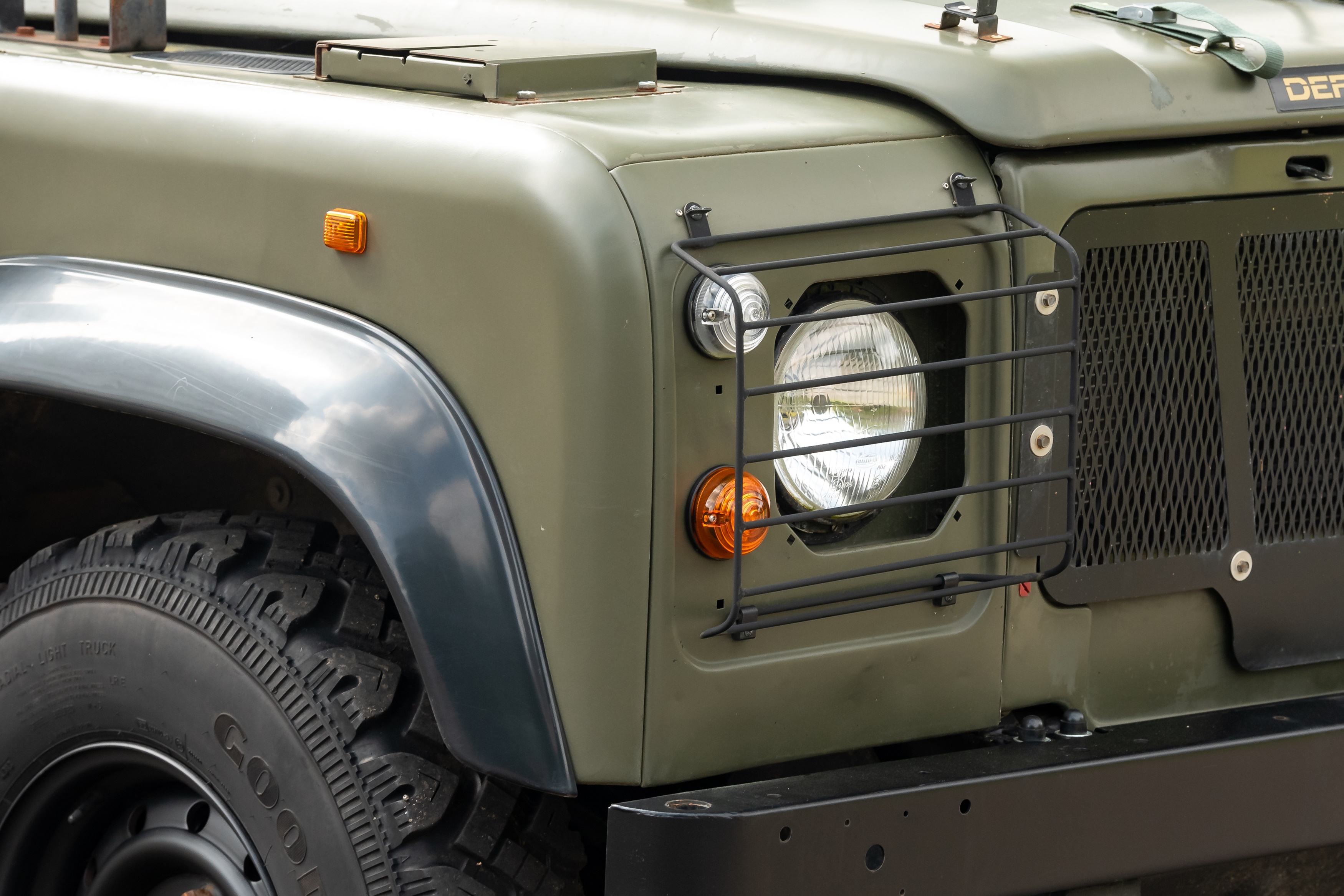 Lot 88 - 1997 Land Rover Defender 110 Wolf 'Remus'