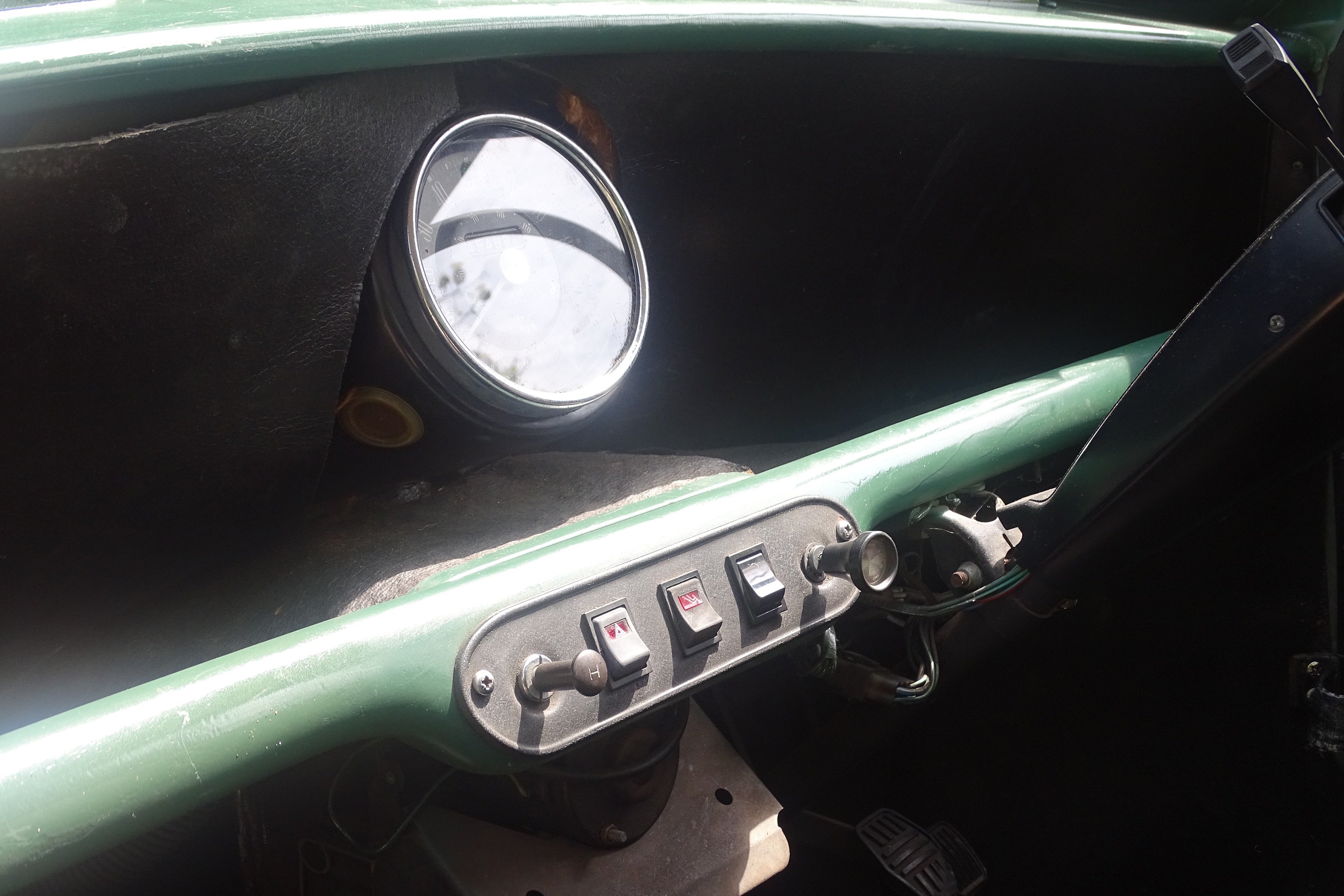 Lot 17 - 1978 Mini Pick-Up 1000