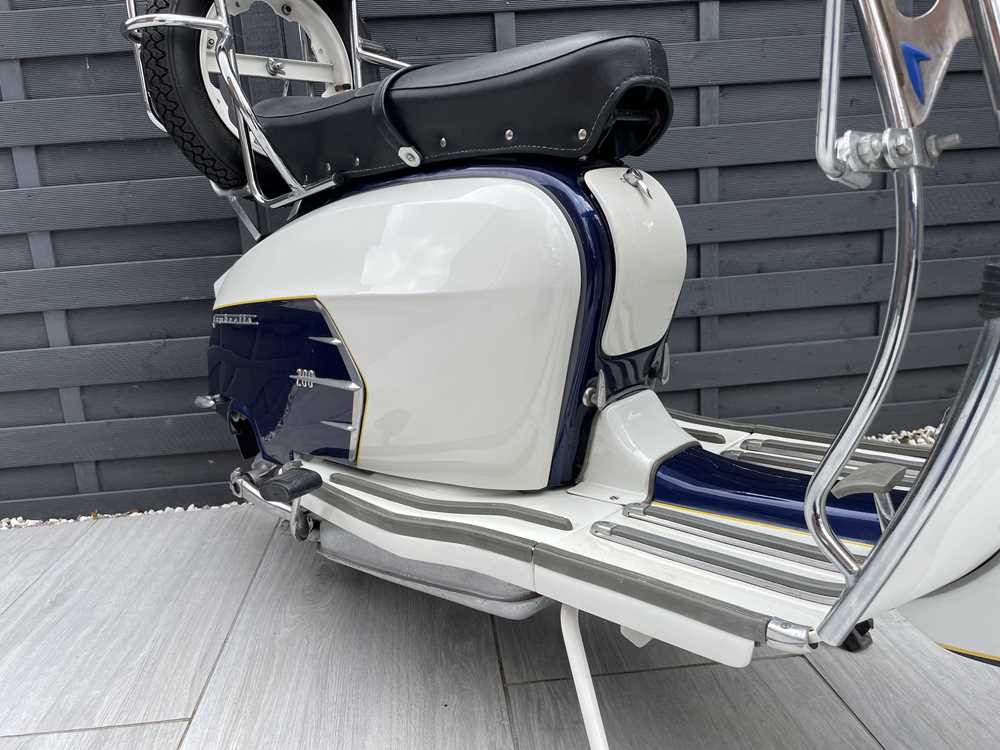 Lot 38 - 1967 Lambretta SX200