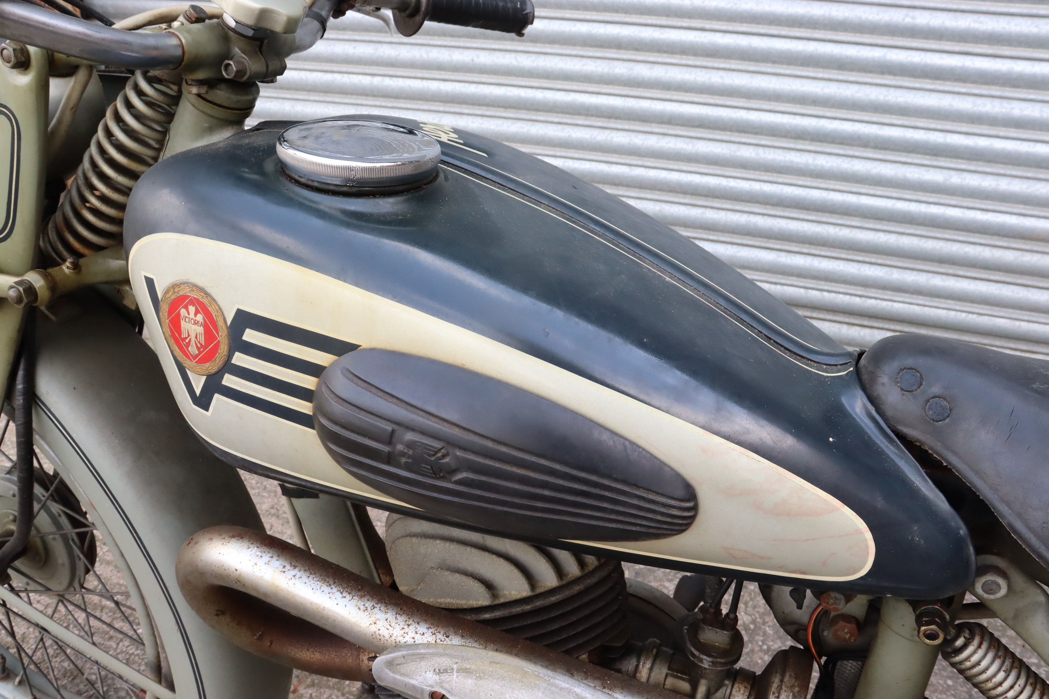 Lot 247 - c.1938 Victoria Aero 250