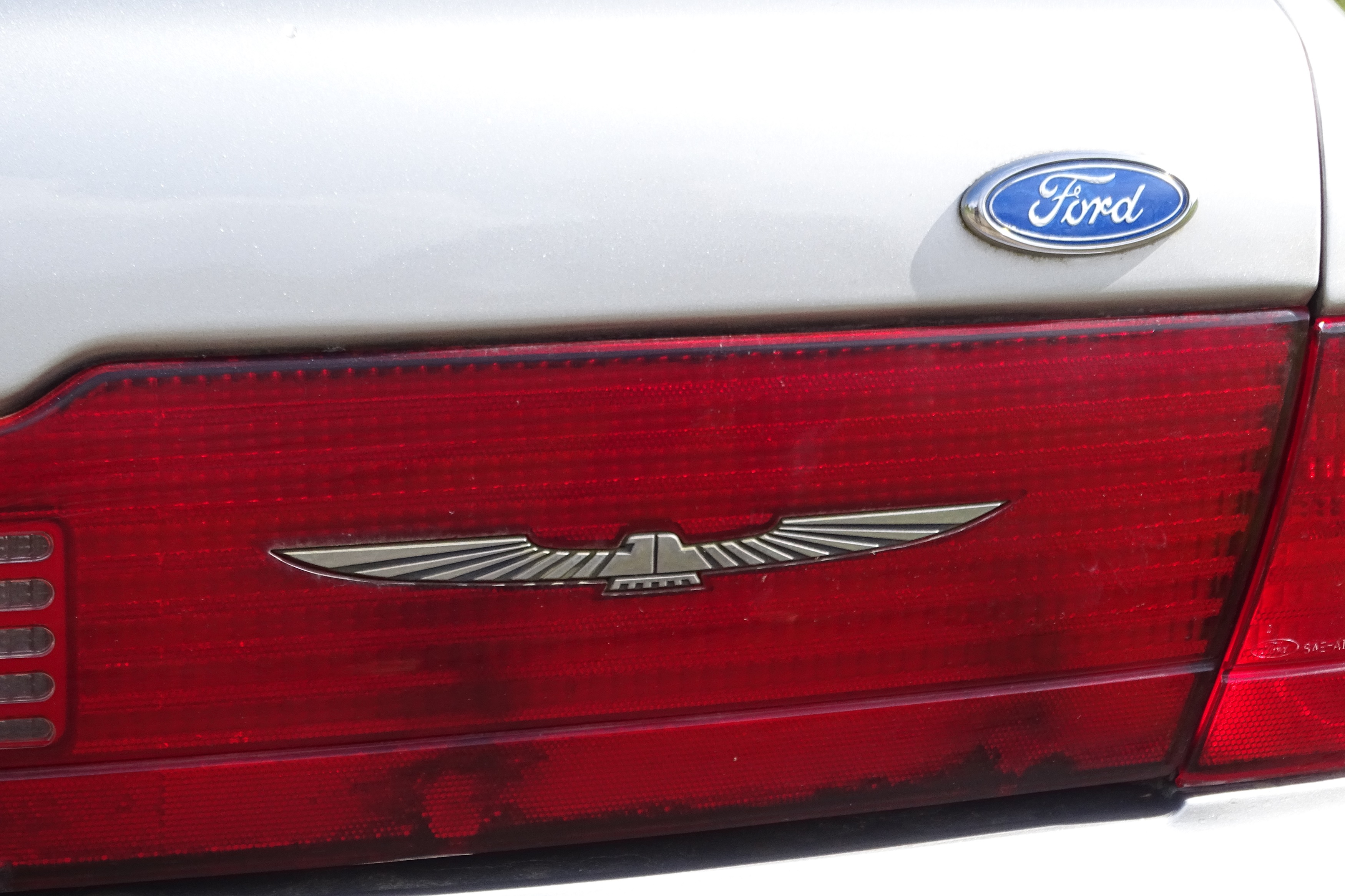 Lot 94 - 1989 Ford Thunderbird Super Coupe