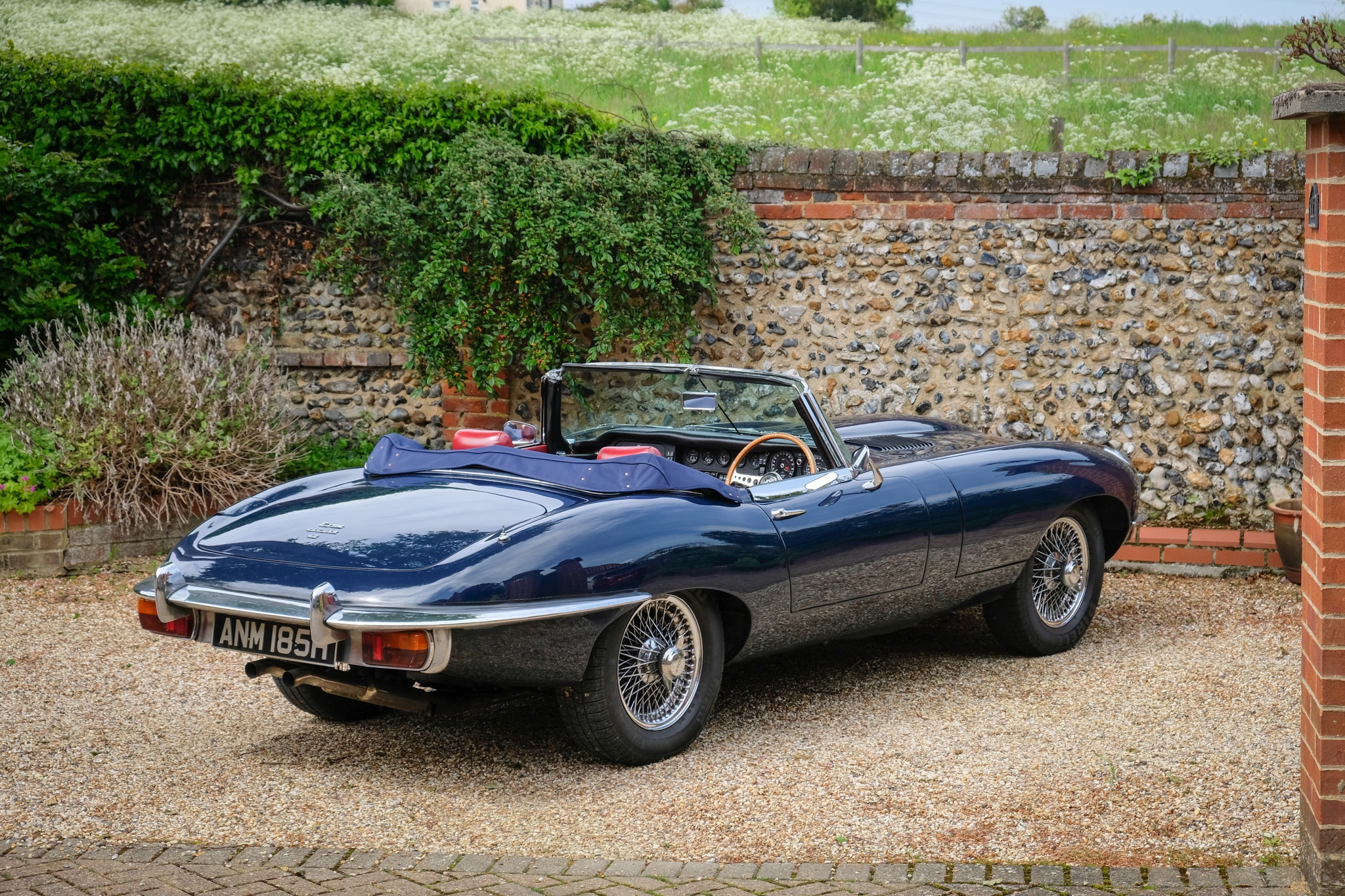 Lot 122 - 1970 Jaguar E-Type Roadster