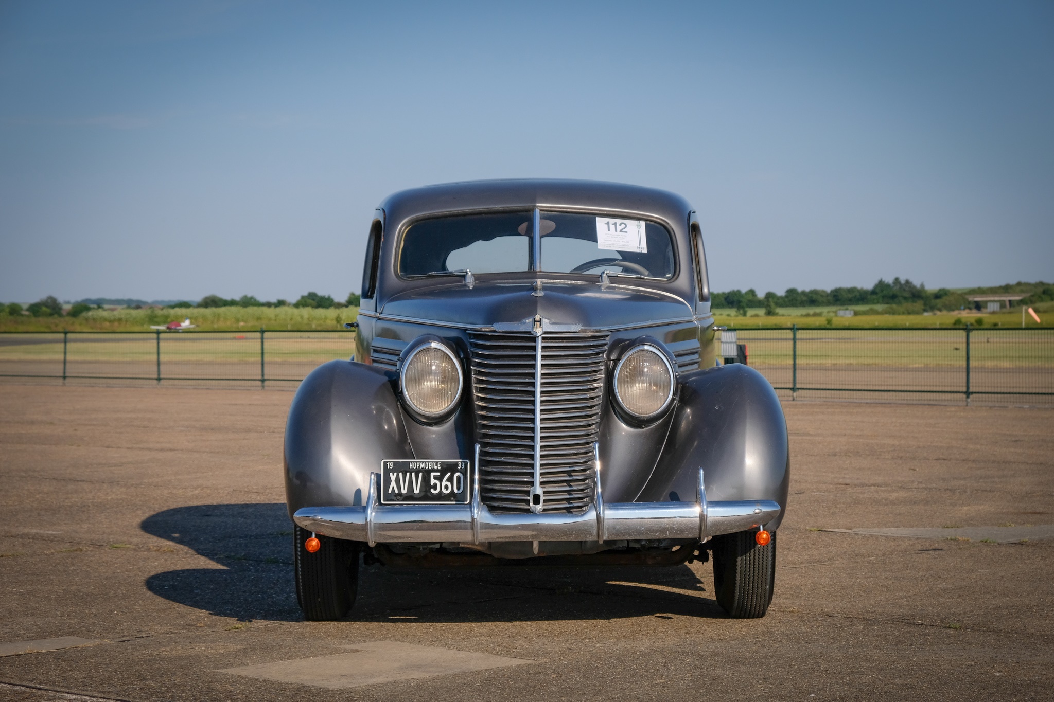Lot 112 - 1939 Hupmobile Senior Six Series E Sedan