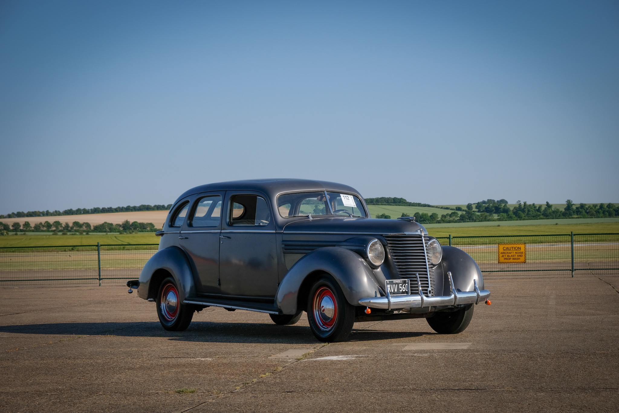 Lot 112 - 1939 Hupmobile Senior Six Series E Sedan