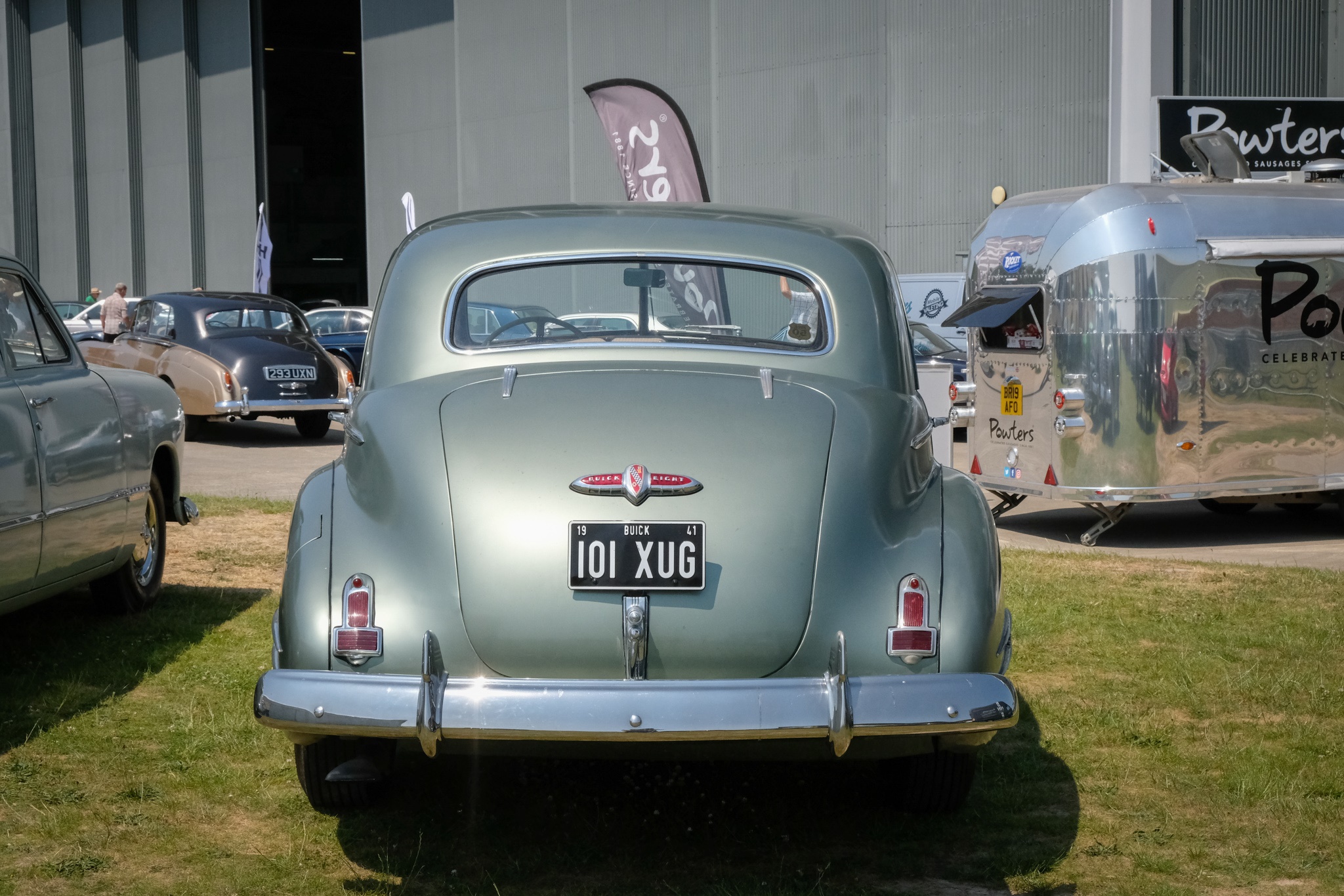 Lot 46 - 1941 Buick Straight-8 'Fireball' Special