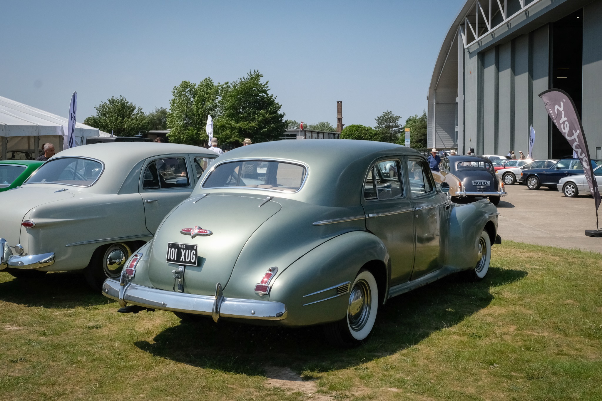 Lot 46 - 1941 Buick Straight-8 'Fireball' Special