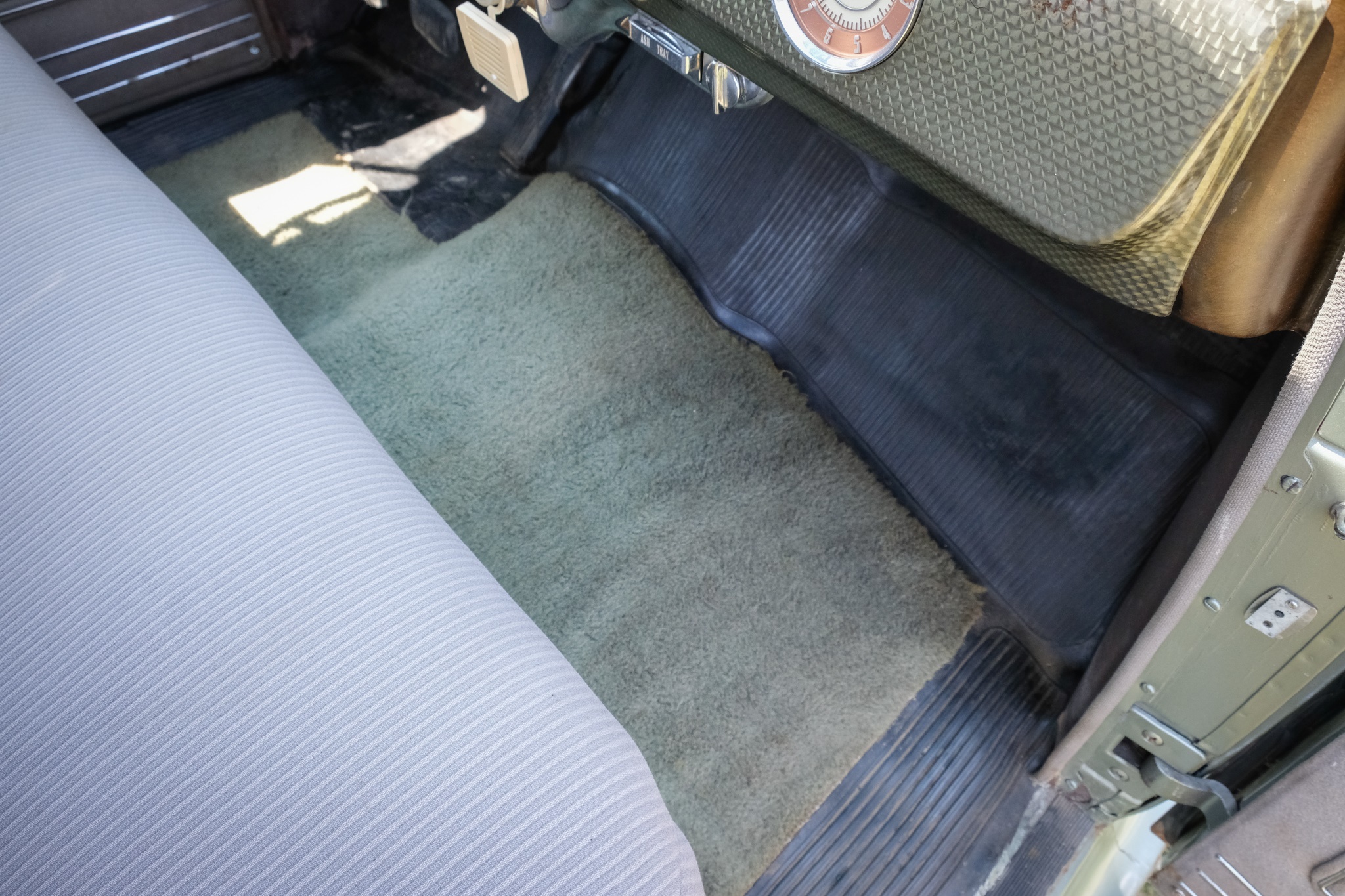 Lot 46 - 1941 Buick Straight-8 'Fireball' Special
