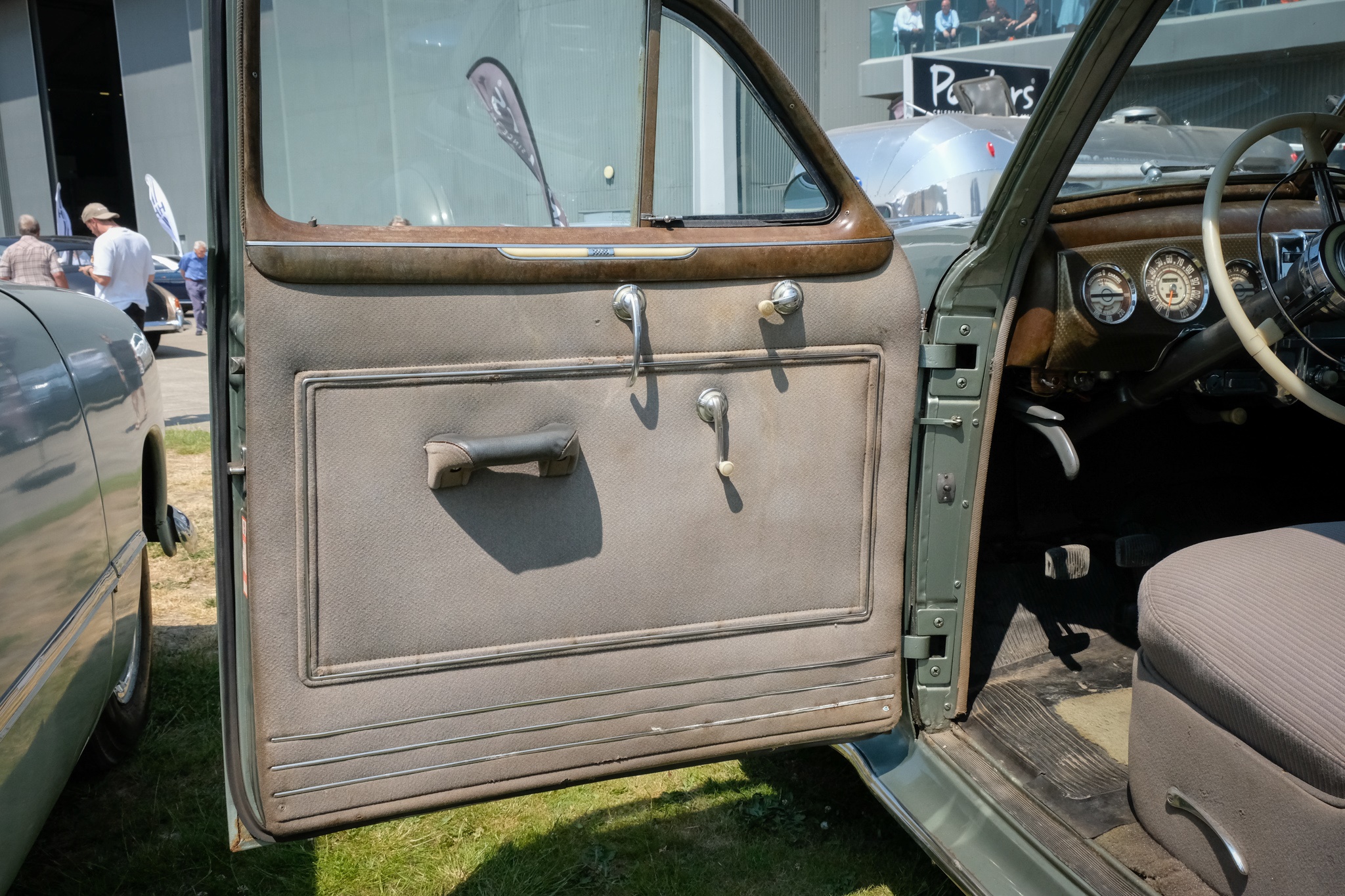 Lot 46 - 1941 Buick Straight-8 'Fireball' Special