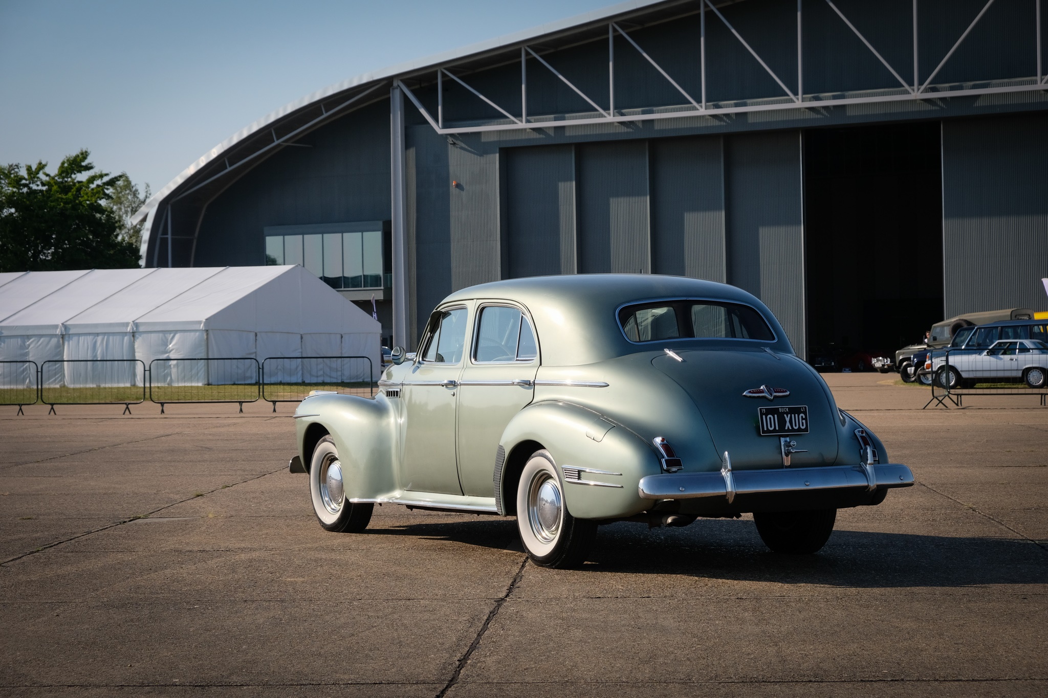 Lot 46 - 1941 Buick Straight-8 'Fireball' Special