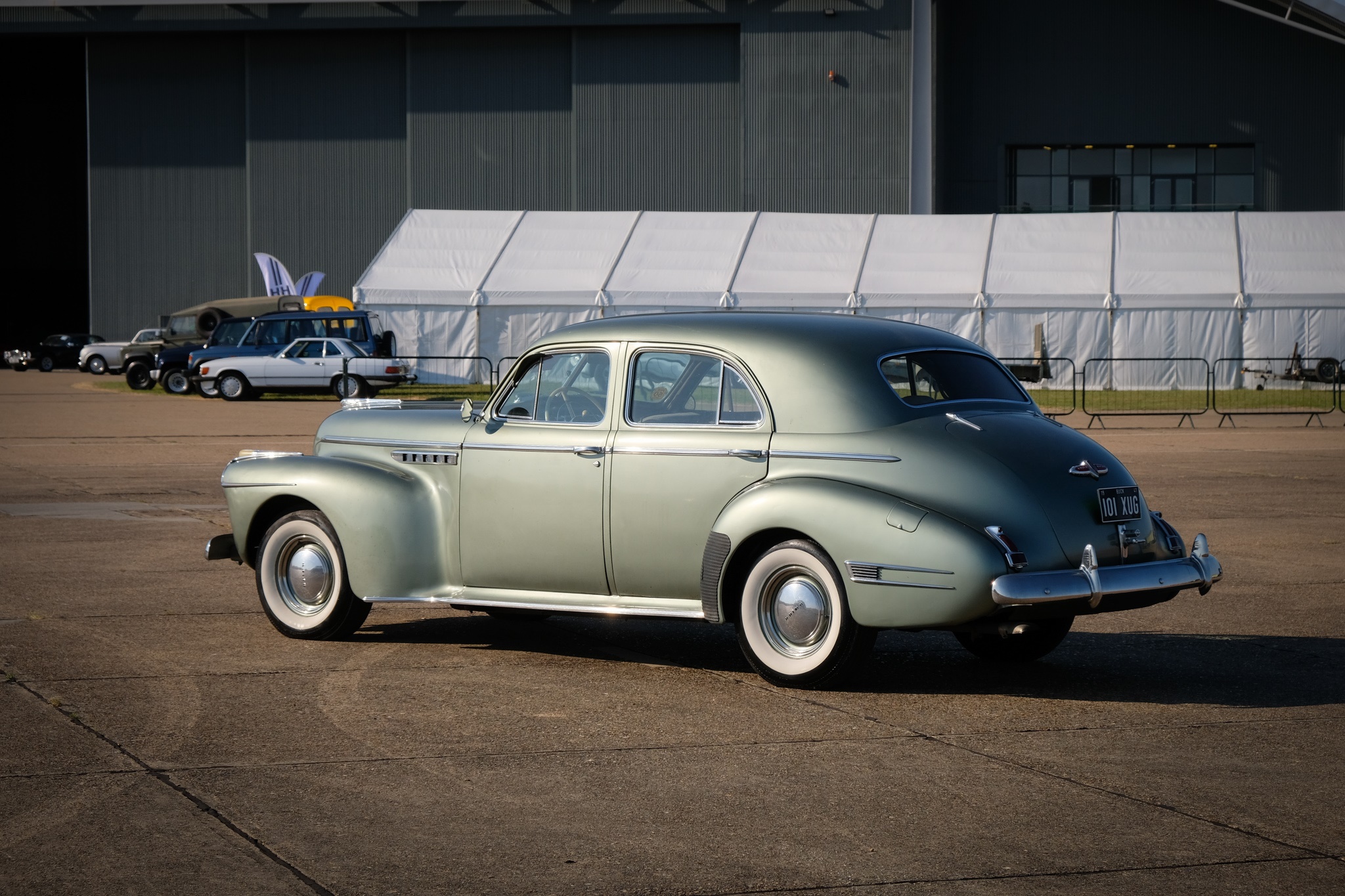 Lot 46 - 1941 Buick Straight-8 'Fireball' Special