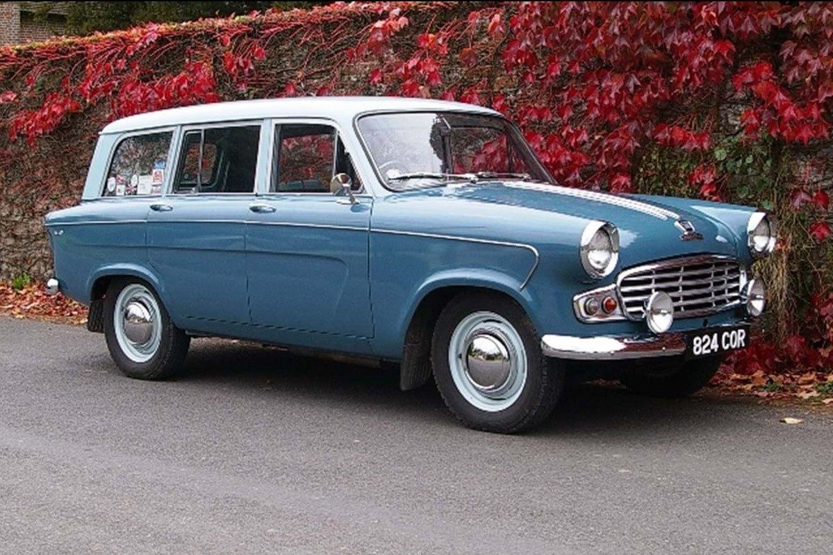 Lot 23 - 1961 Standard Vanguard Vignale Estate
