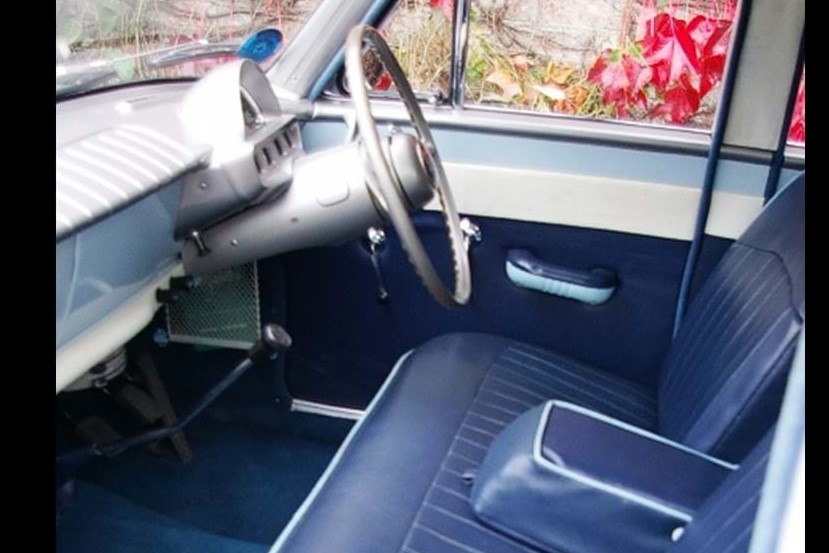 Lot 23 - 1961 Standard Vanguard Vignale Estate