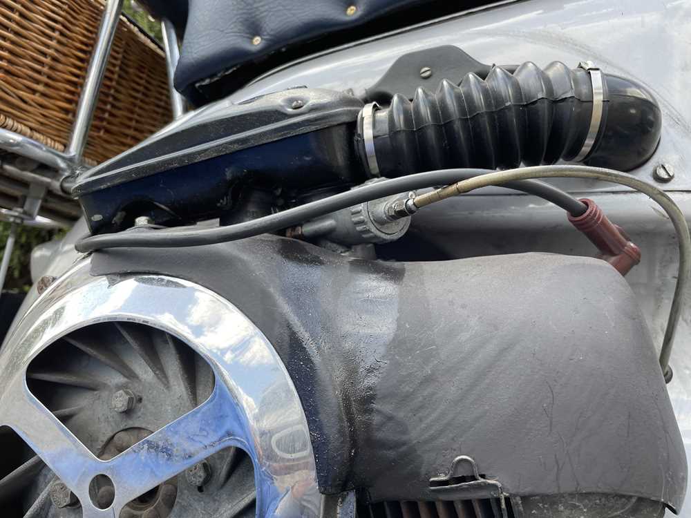 Lot 37 - 1960 Vespa (Douglas) GS VS5